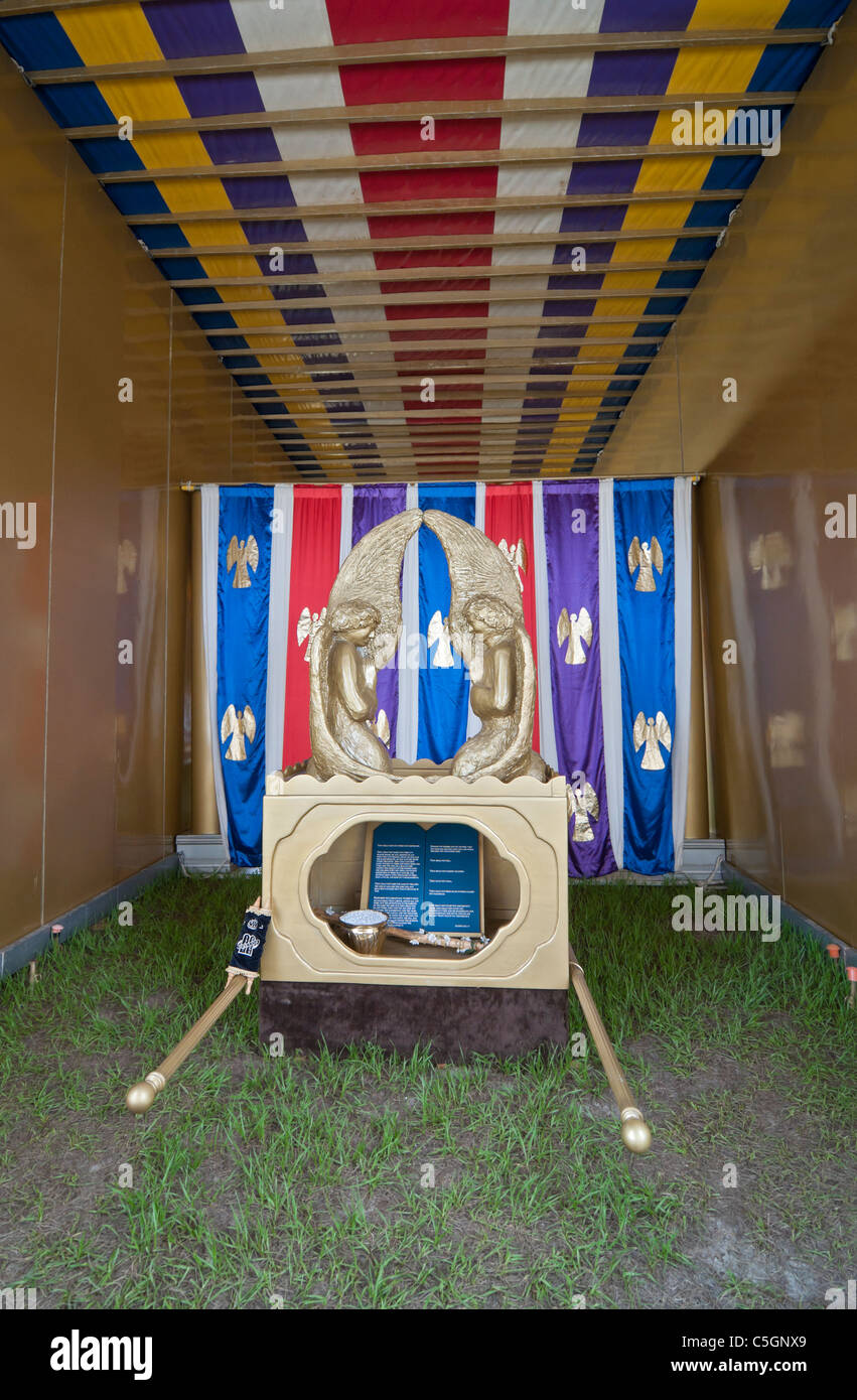 Traveling presentation of the Mosaic Tabernacle the Biblical Hebrews ...