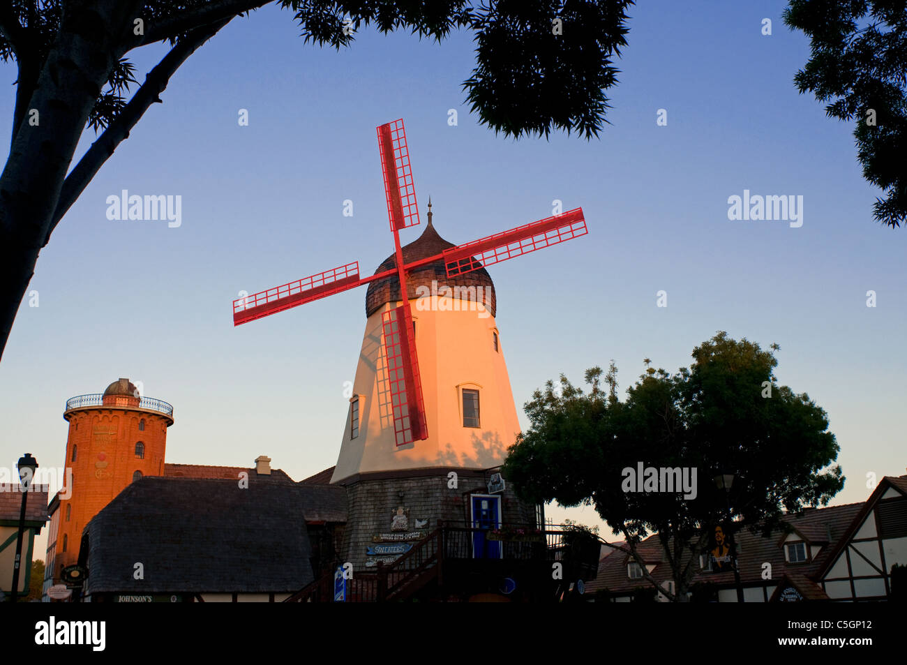 American style windmill hi-res stock photography and images - Alamy