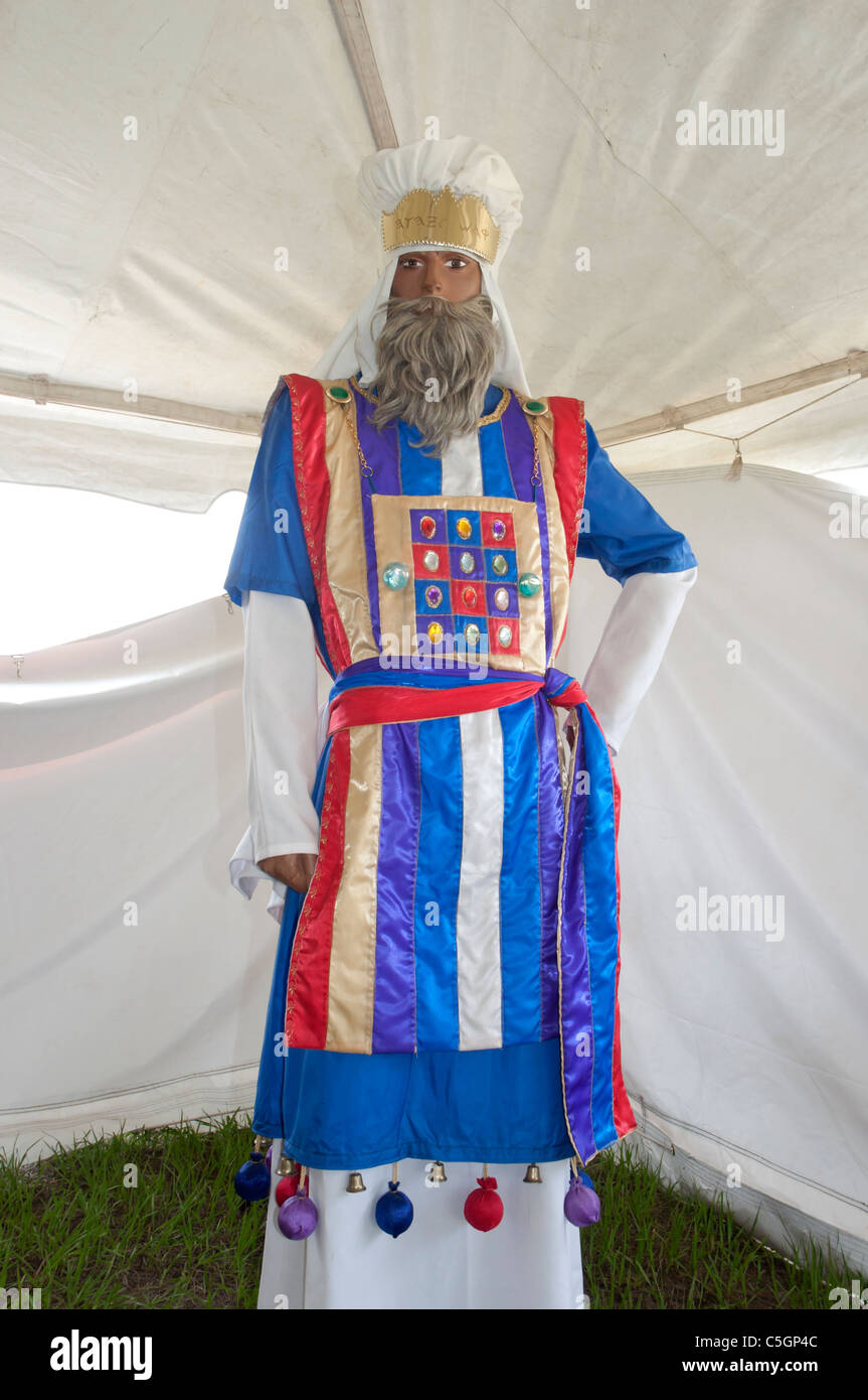 Vestments high priest High Resolution Stock Photography and Images - Alamy