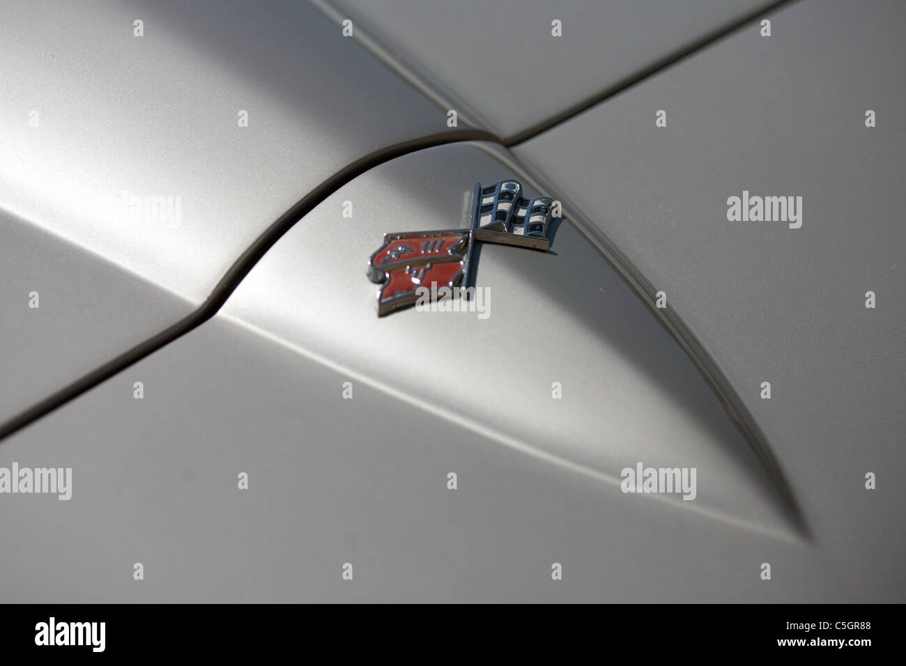 The engine cover of a Corvette Stingray Stock Photo - Alamy