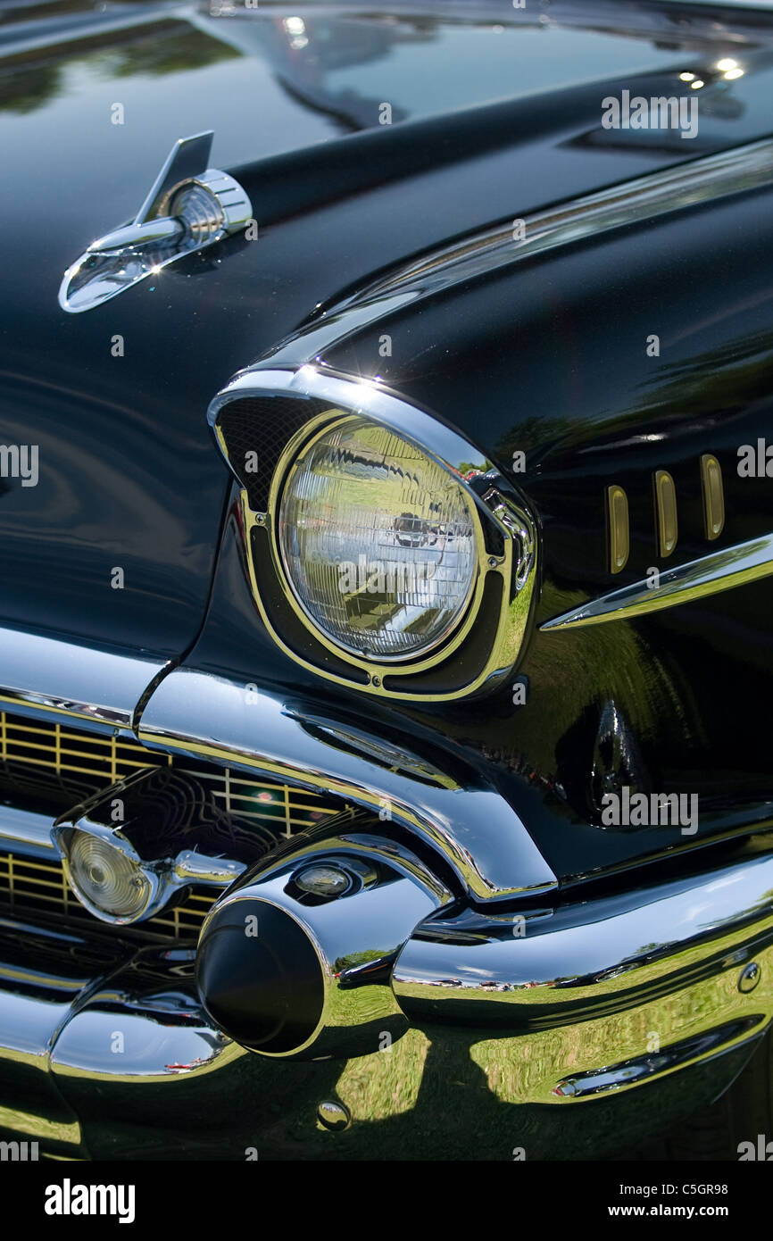 The front end of a vintage Chevrolet car Stock Photo - Alamy