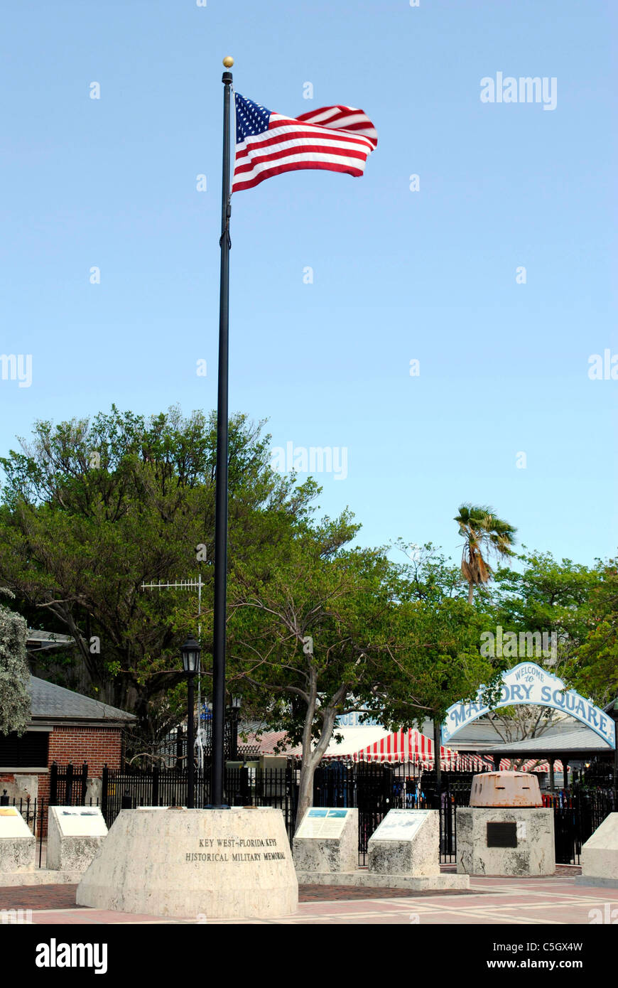 Mallory square flag hi-res stock photography and images - Alamy