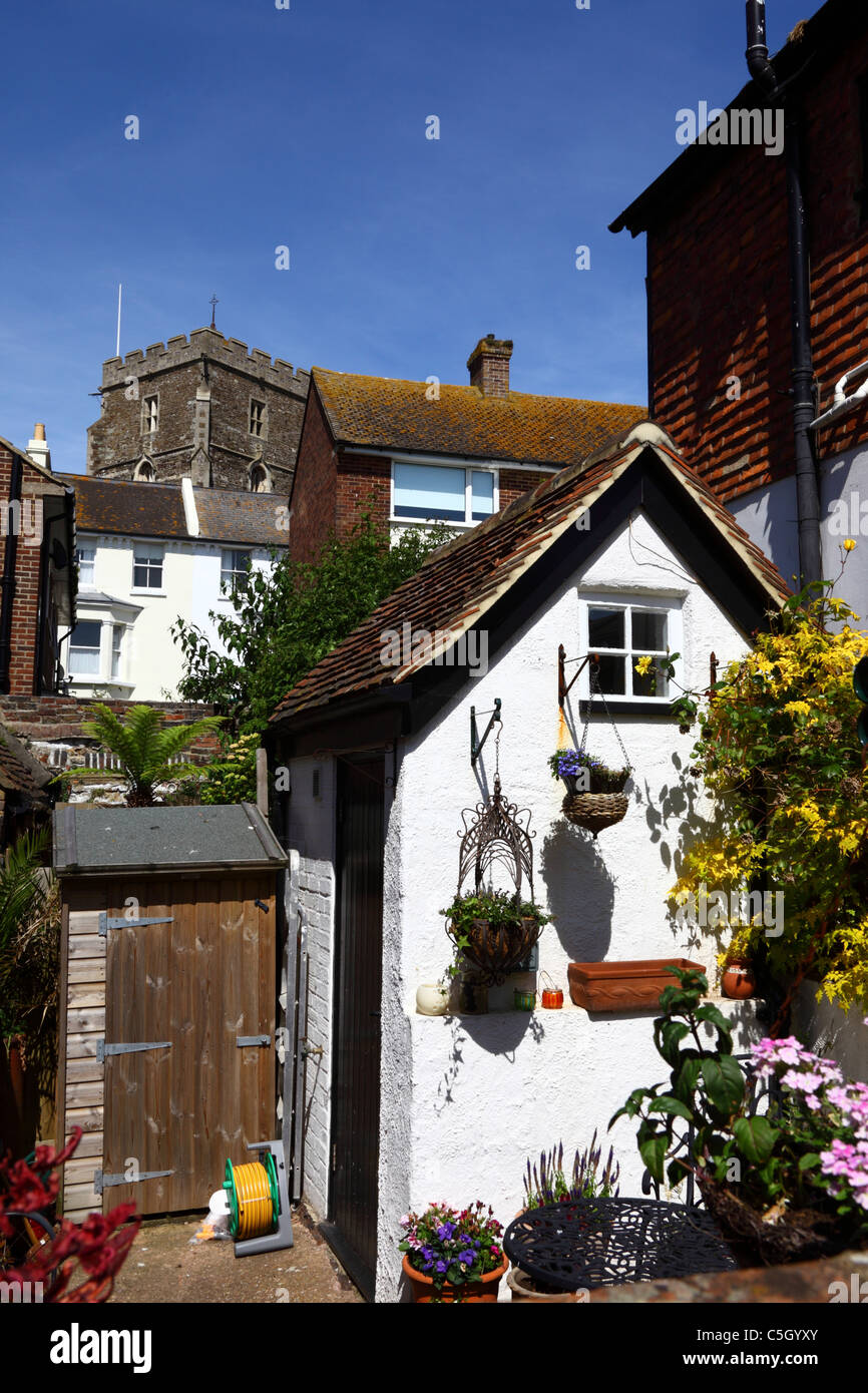 Typical english town house hi-res stock photography and images - Alamy