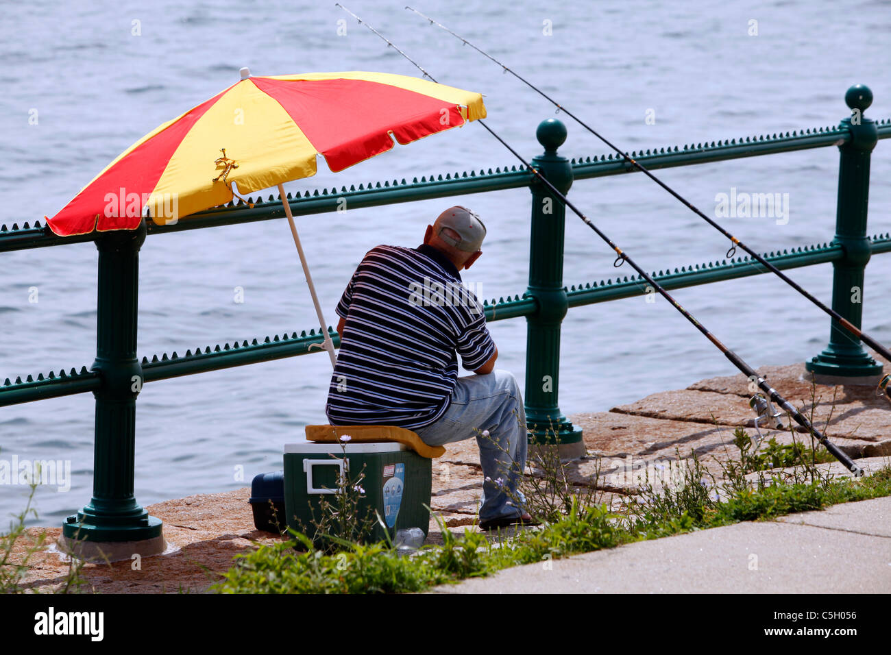 Old man fisherman hi-res stock photography and images - Alamy