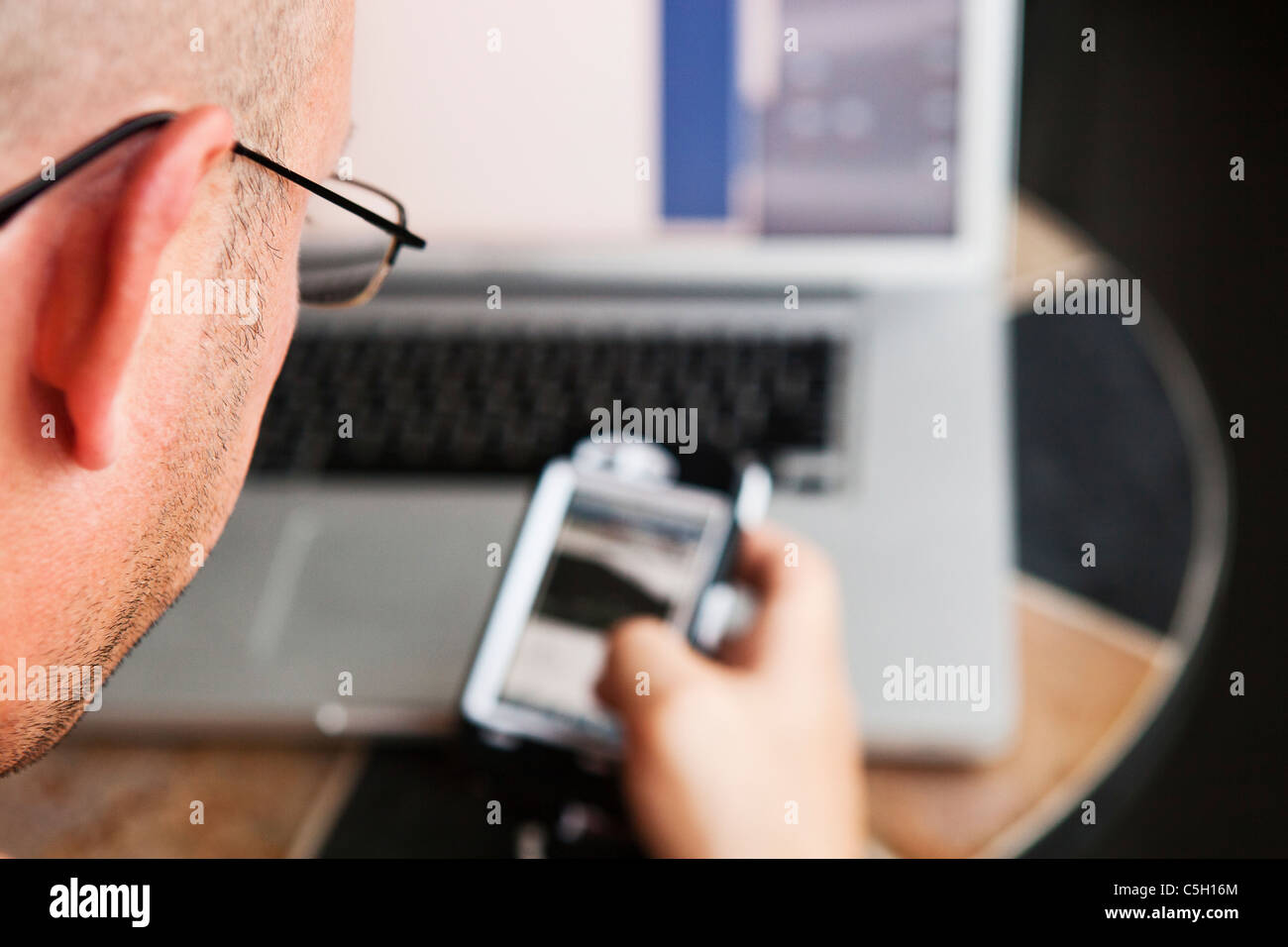 Iphone backside hi-res stock photography and images - Alamy