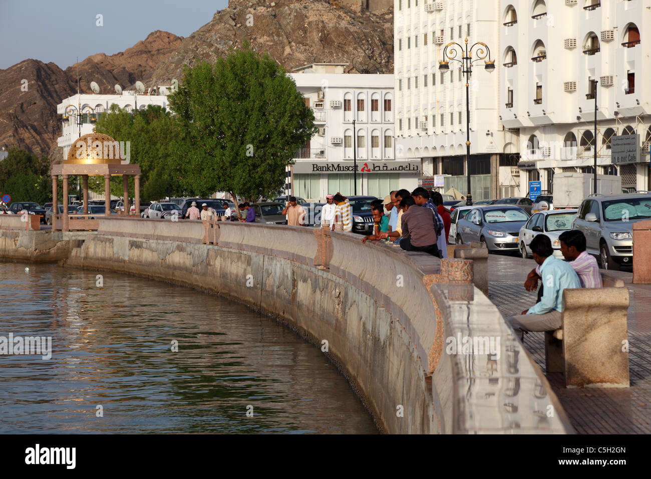 Corniche muttrah hi-res stock photography and images - Alamy