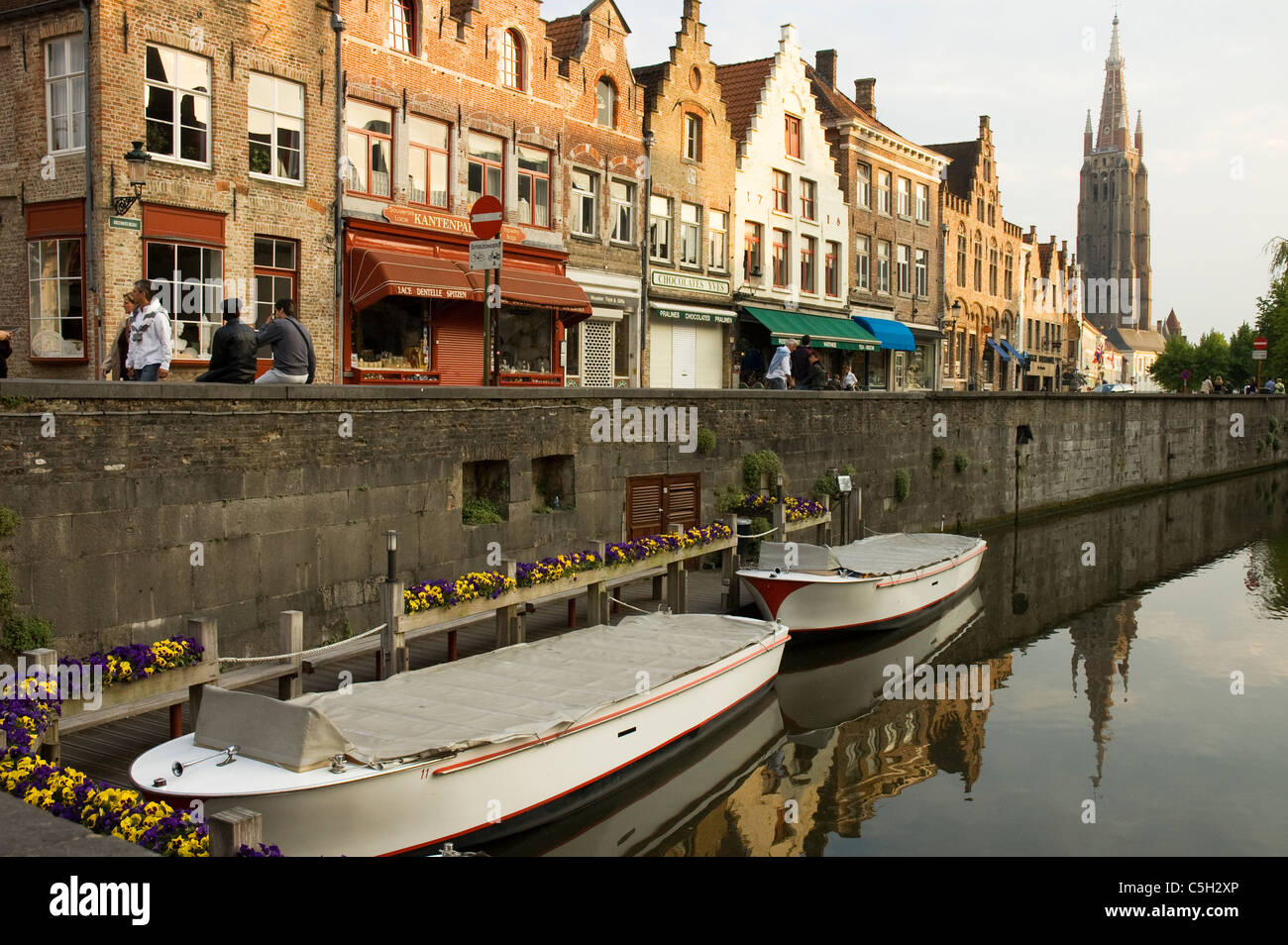 Boats church hi-res stock photography and images - Alamy