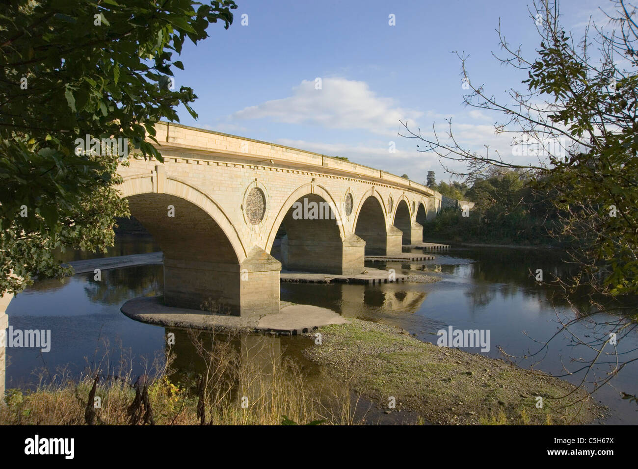 The Tweed Bridge at Coldstream - Scottish Borders Stock Photo - Alamy
