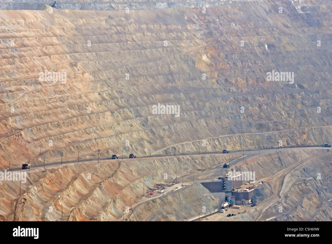 The Bingham Canyon Mine, or Kennecott Copper Mine, in Salt Lake City ...