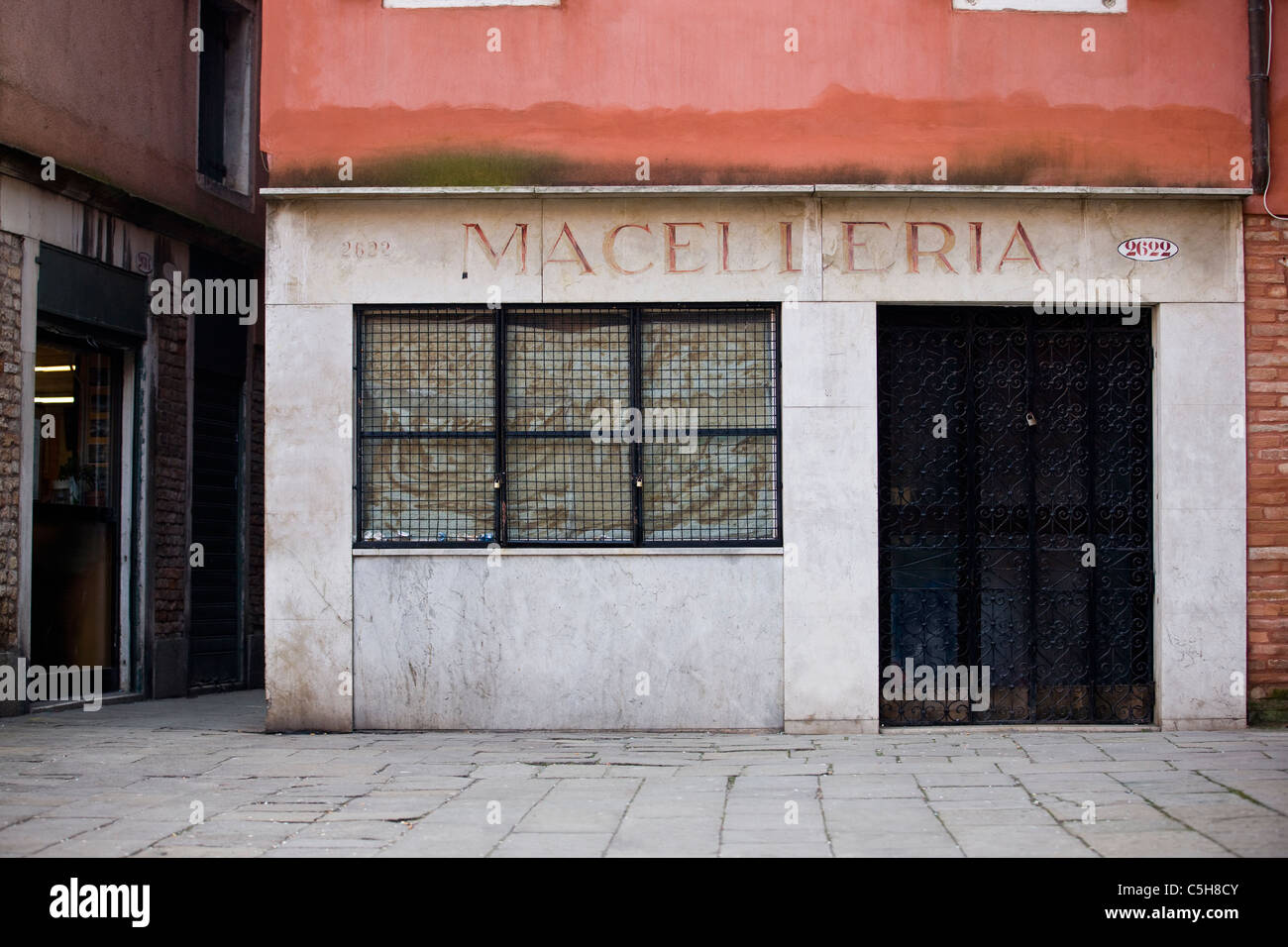 Butchers Exterior High Resolution Stock Photography and Images - Alamy