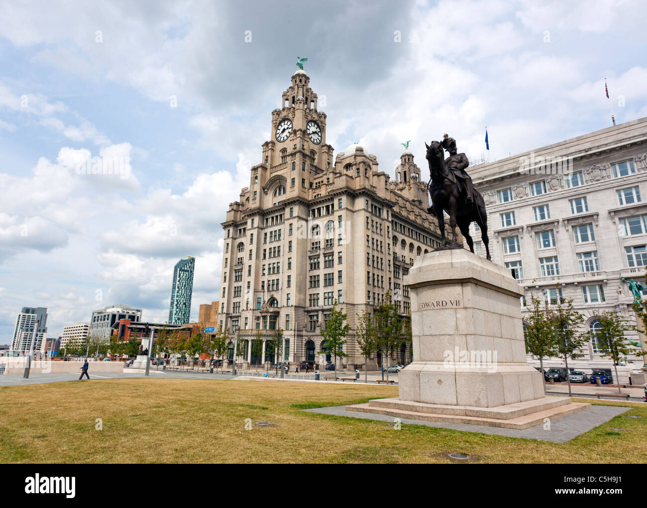 The Royal Liver Building, Liverpool, with statue of Edward Vii in ...