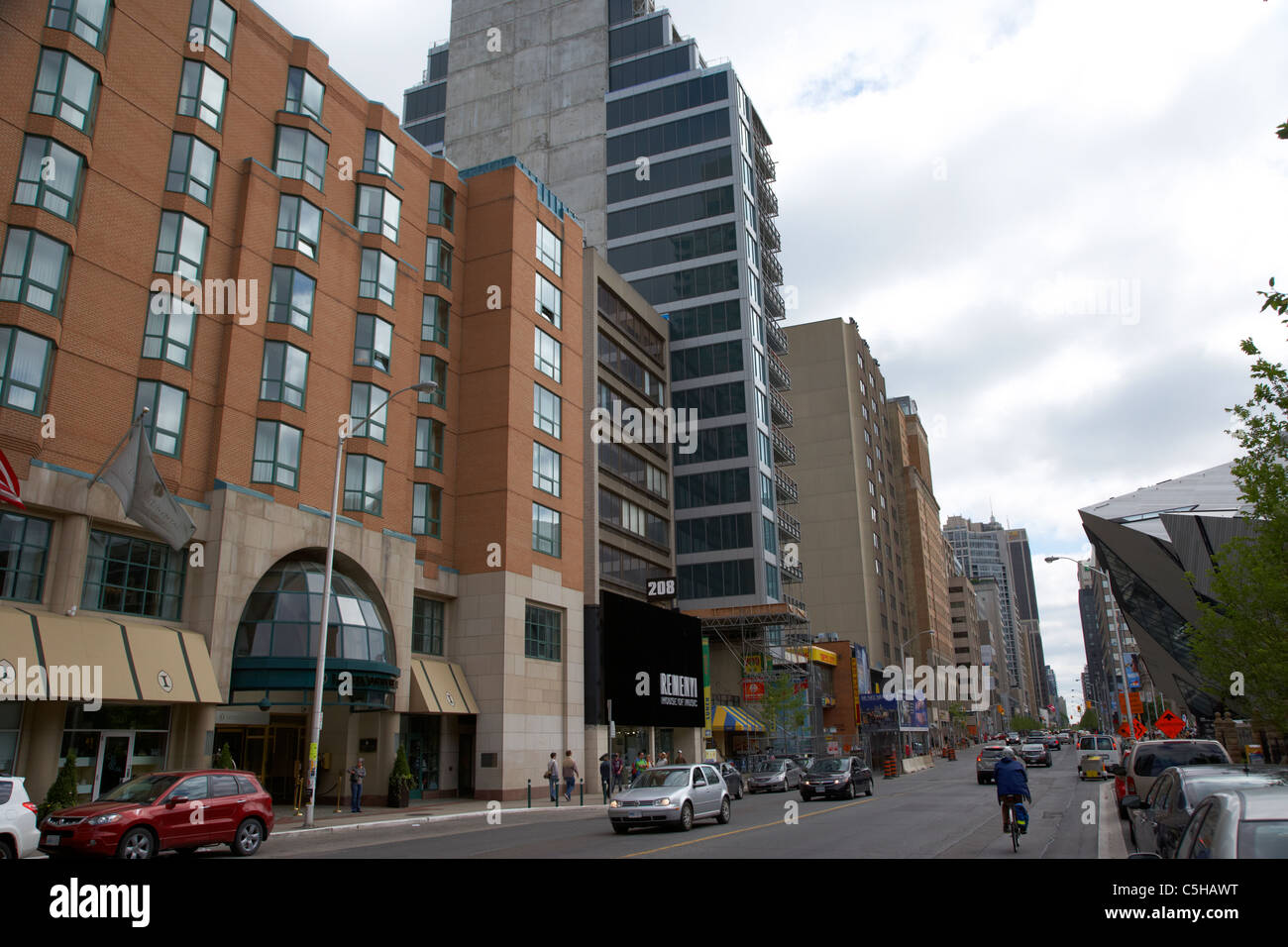 Bloor st bloor yorkville toronto hi-res stock photography and images - Alamy