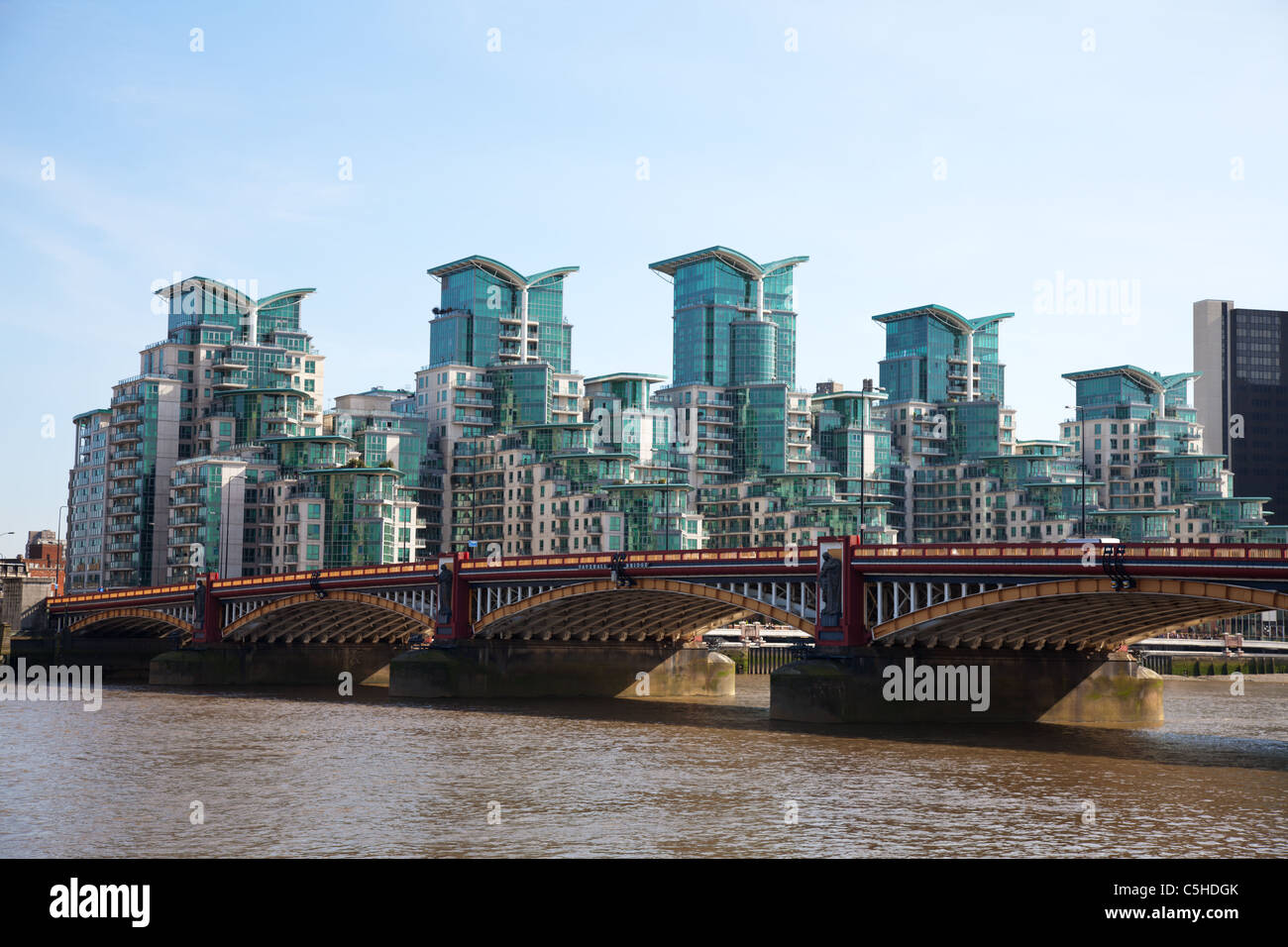 Modern Apartment buildings on the Thames river in London Stock Photo ...
