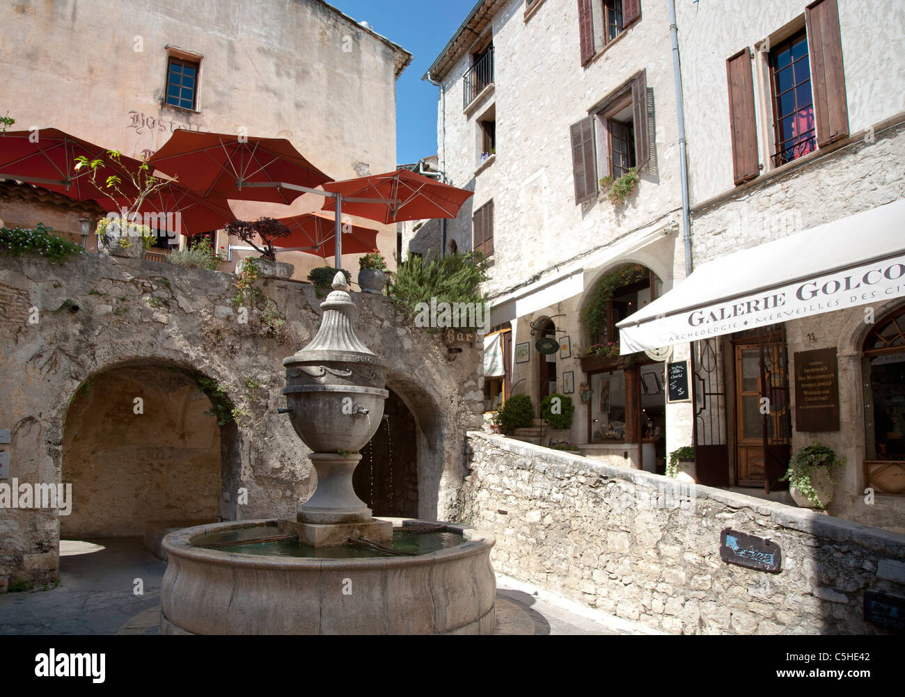 Fountain in square, St Paul de Vence, Provence, France Stock Photo - Alamy