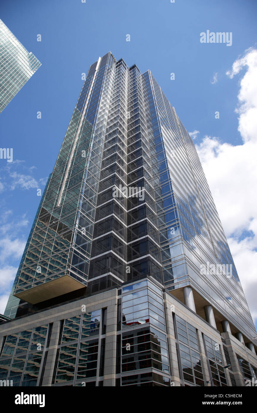 Tall entertainment hi-res stock photography and images - Alamy