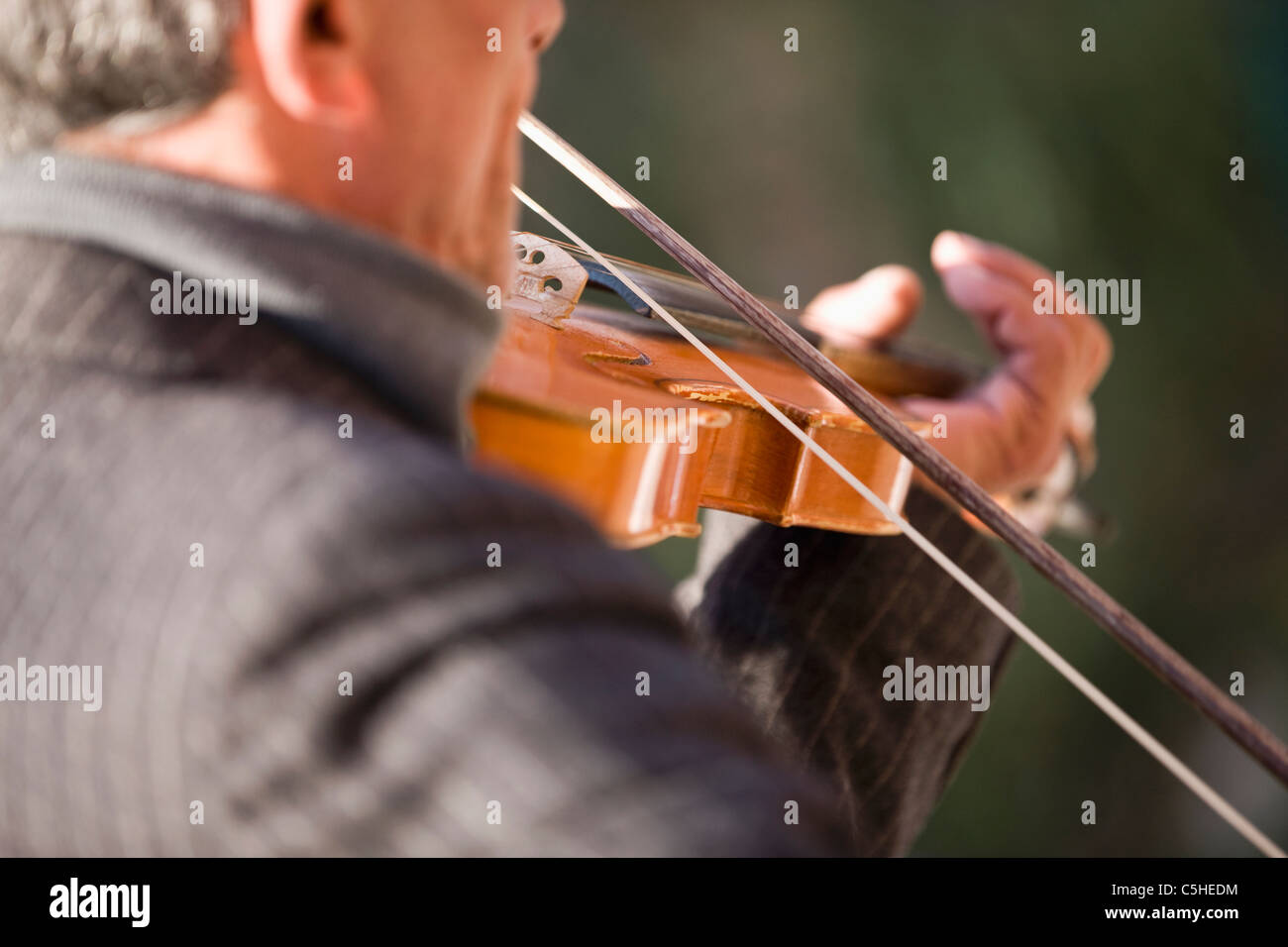 A street musician playing the violin, Dorsoduro,Venice, Italy Stock ...