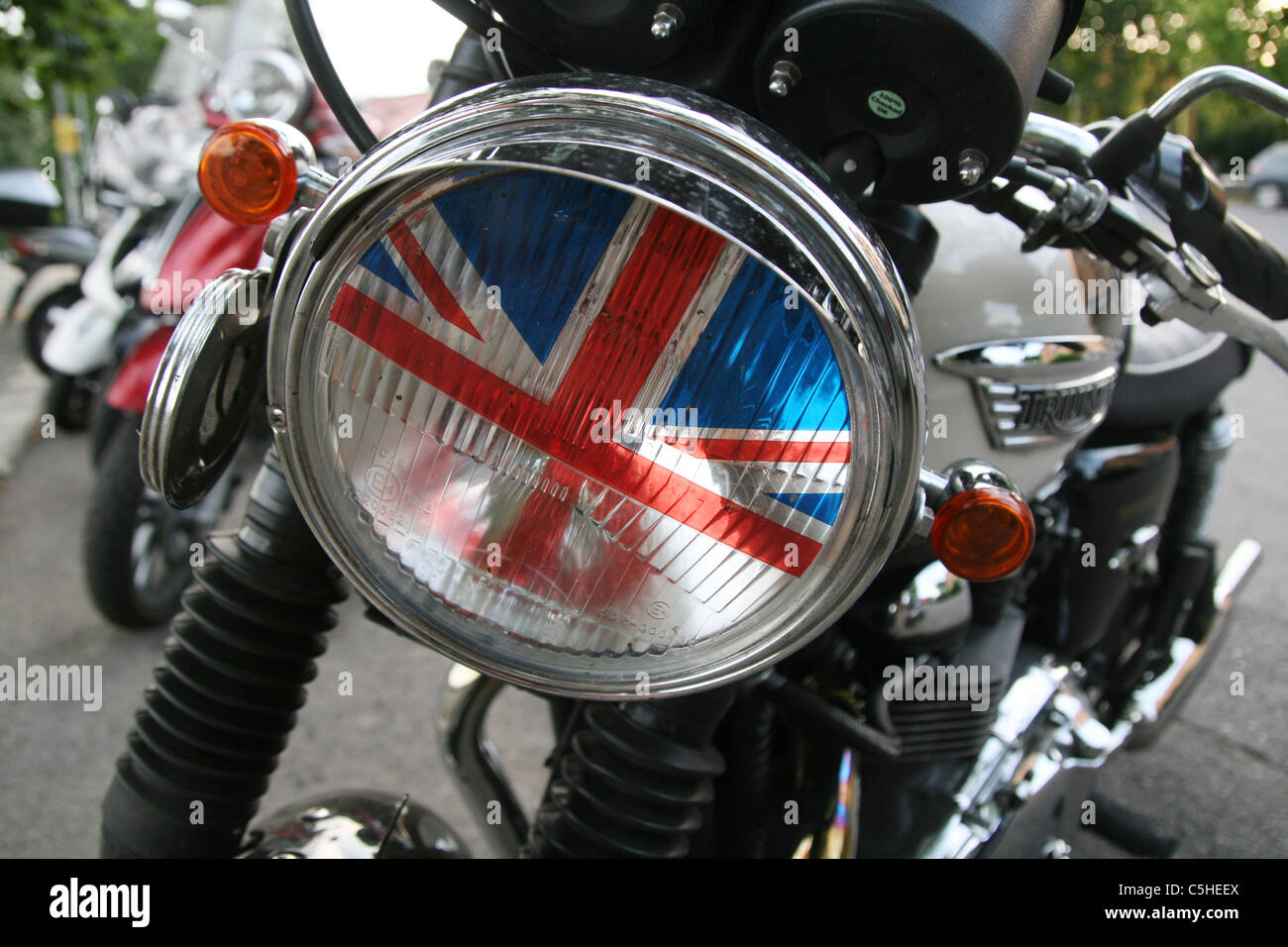 Triumph motorbike union jack hi-res stock photography and images - Alamy