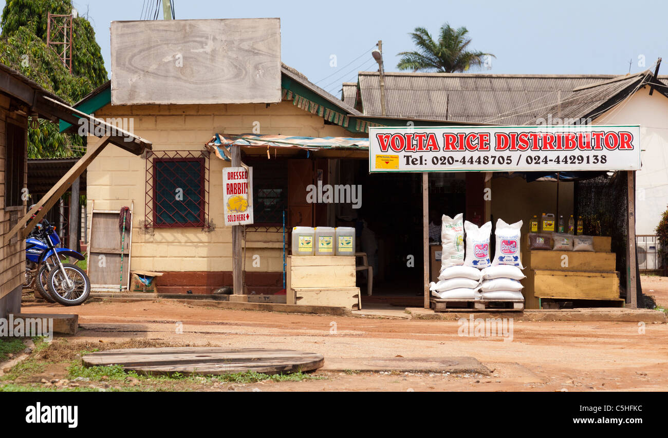 Shop selling sacks of rice. Accra, Ghana Stock Photo - Alamy
