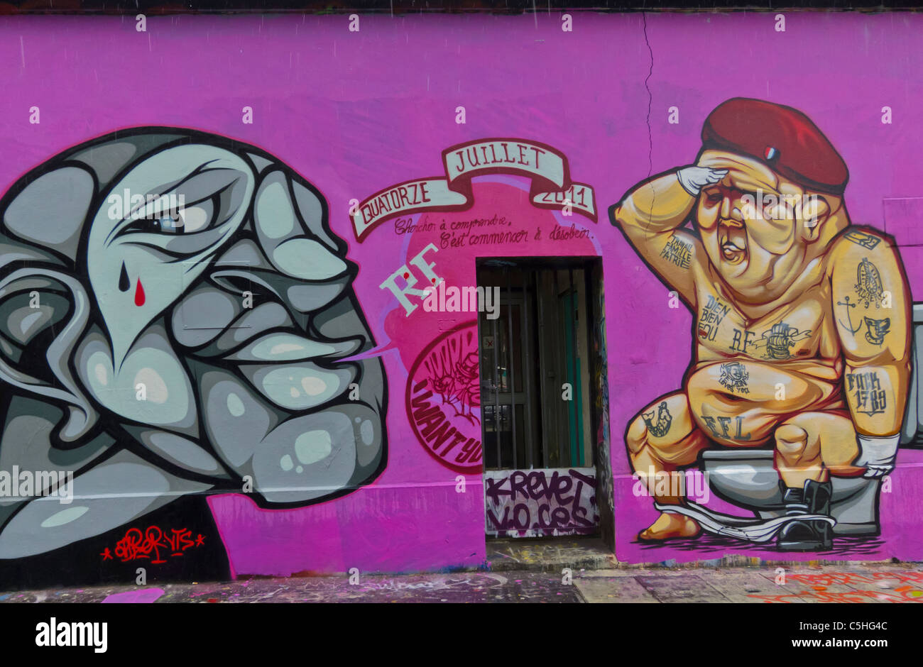 Paris, France, Street Art, Graffiti on Wall Art painting, Illustration ...