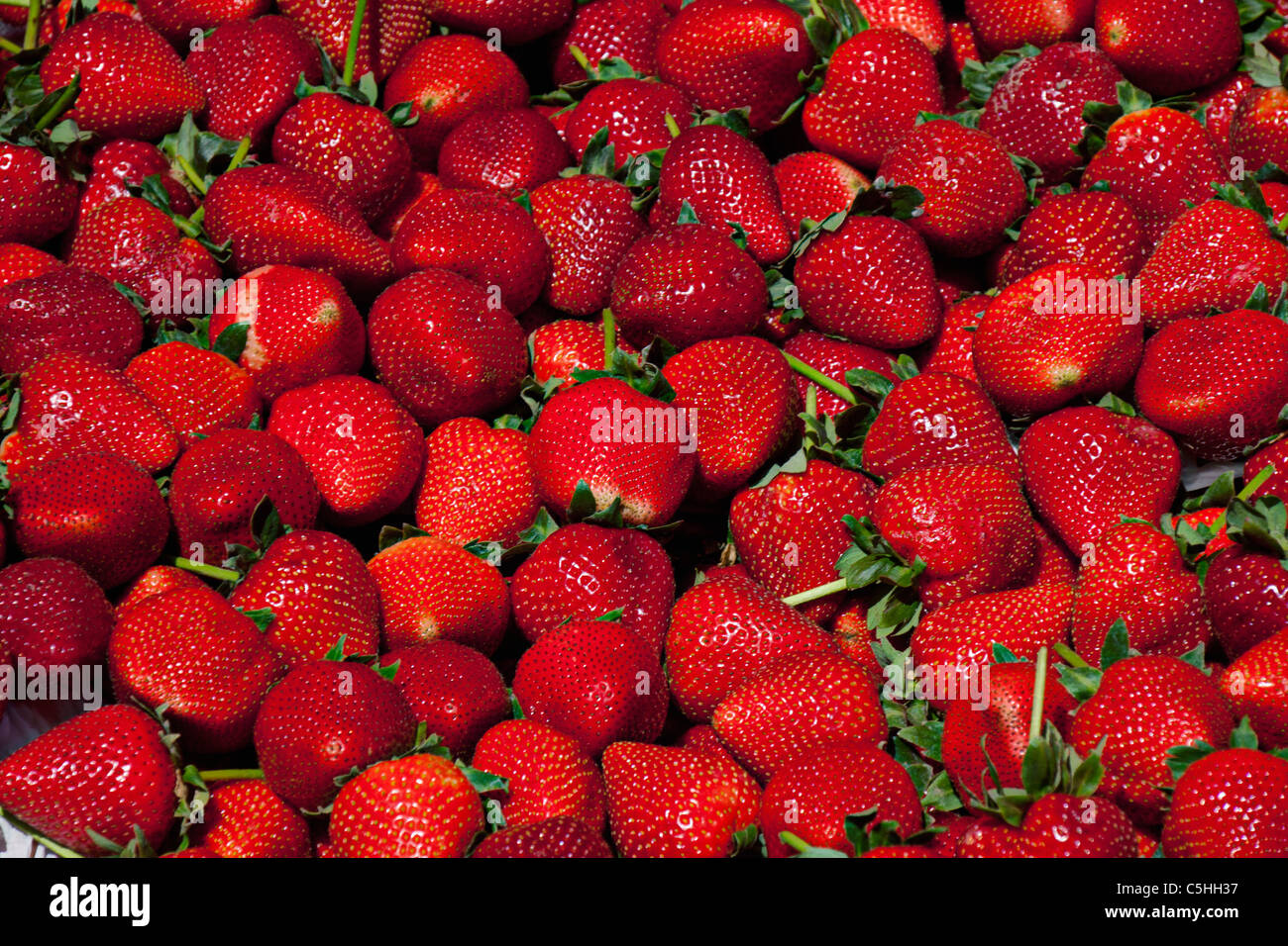 Pile of strawberries Stock Photo - Alamy