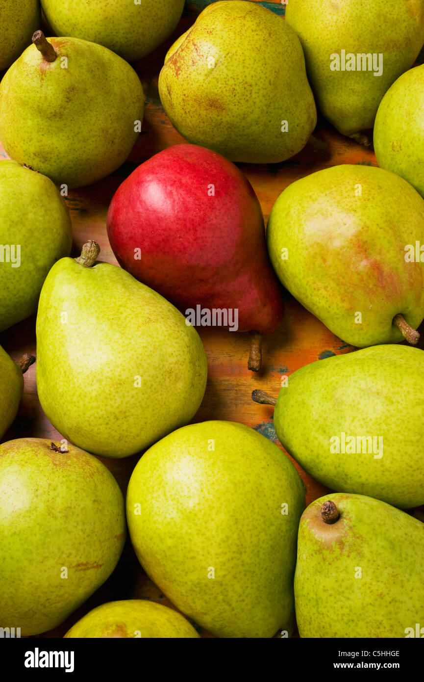 Pears varieties hi-res stock photography and images - Alamy