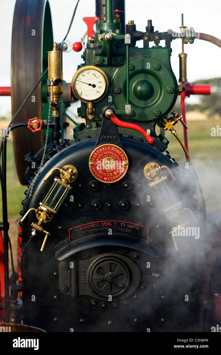 Pressure gauge at steam engine hi-res stock photography and images - Alamy