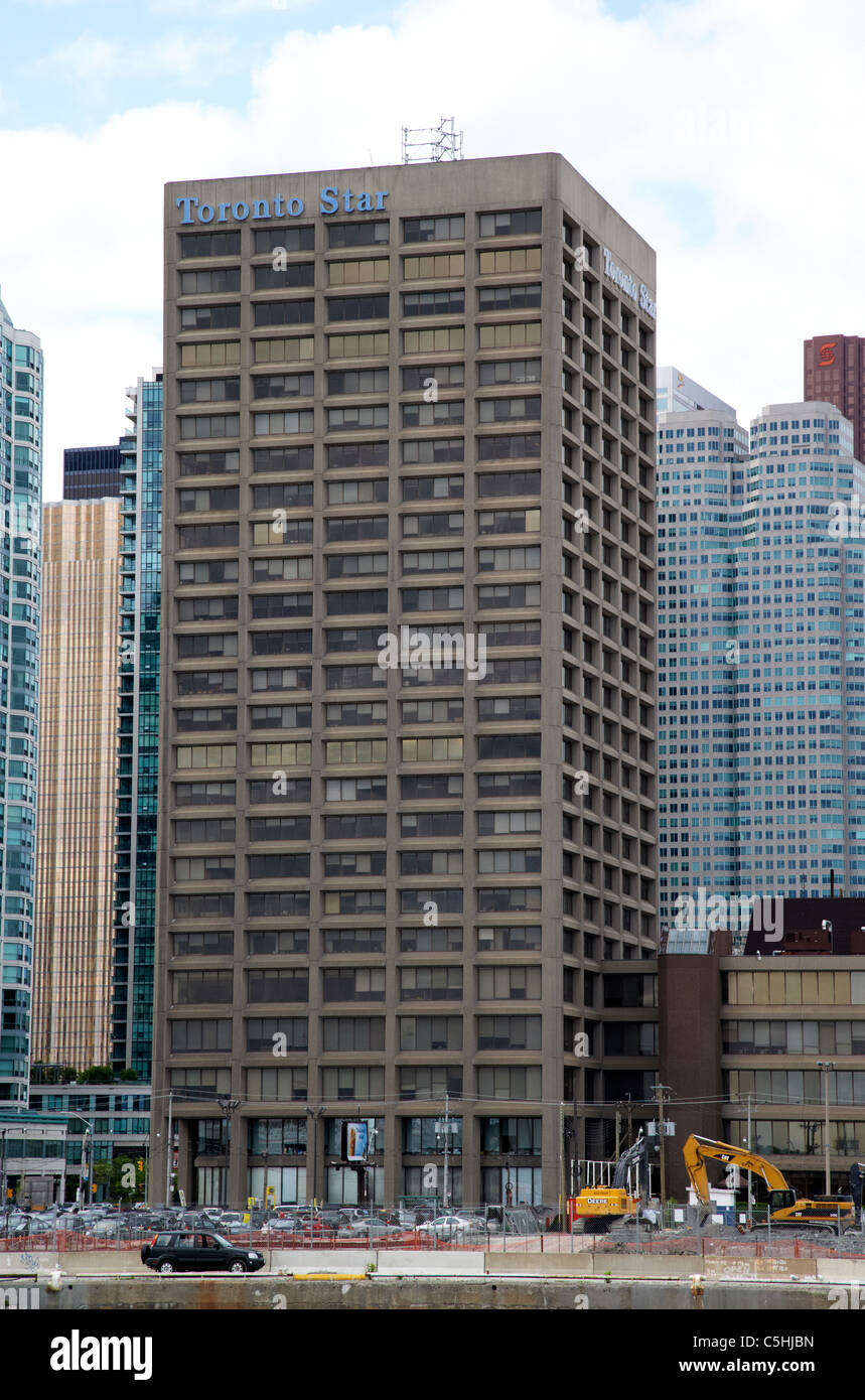 toronto star newspaper building in downtown ontario canada Stock Photo ...