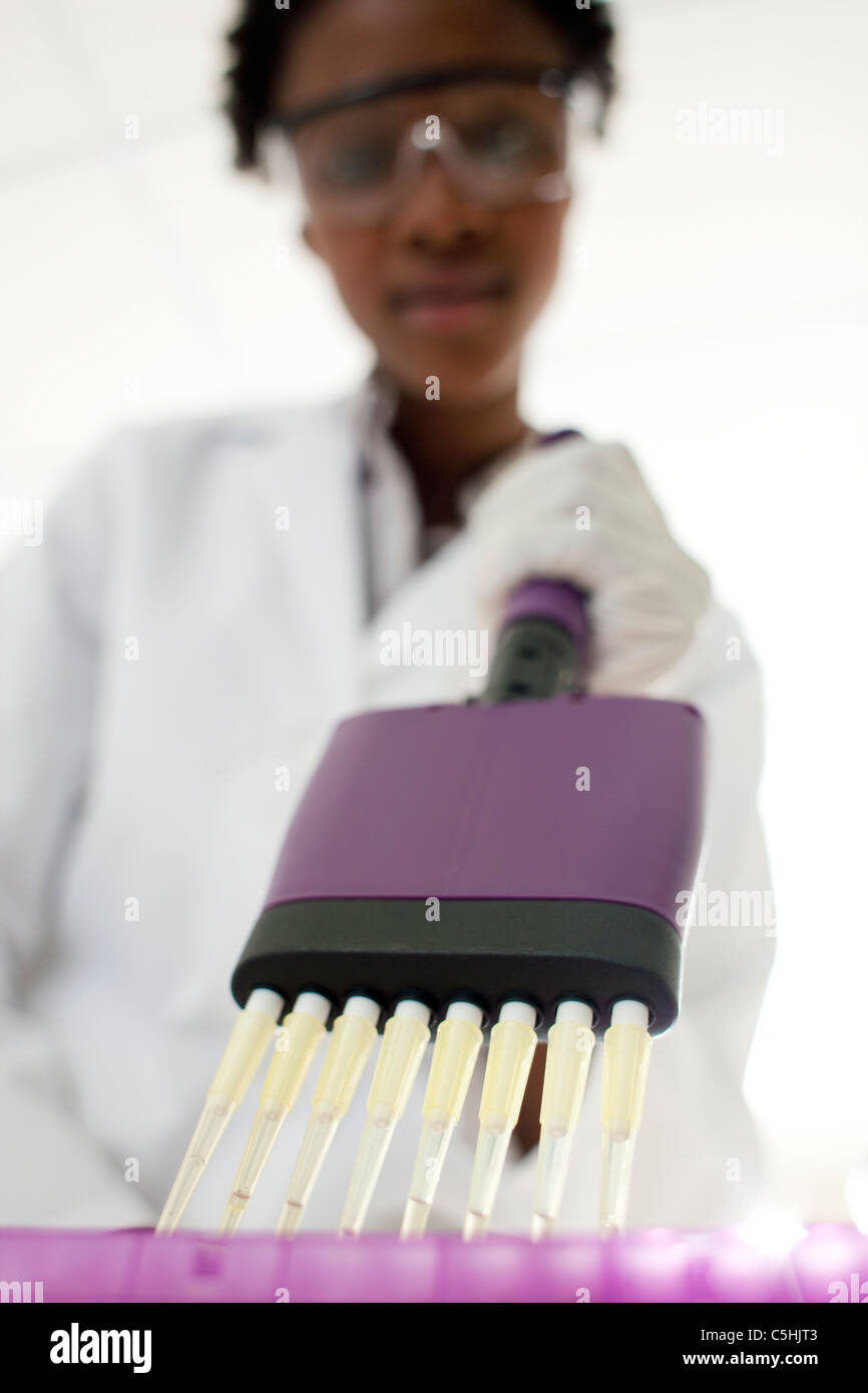 Work scientifically hi-res stock photography and images - Alamy