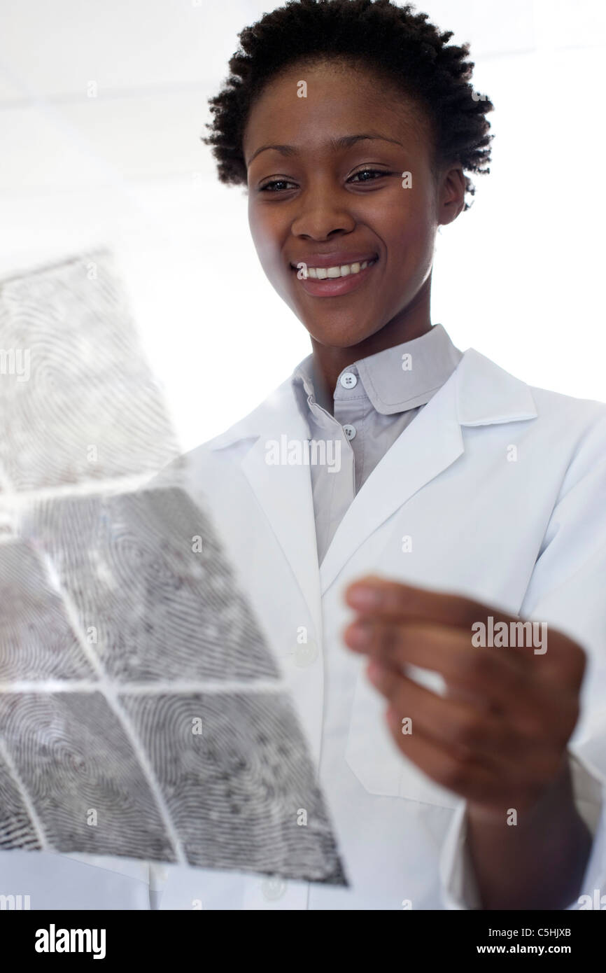 Crime scene forensic scientists hi-res stock photography and images - Alamy