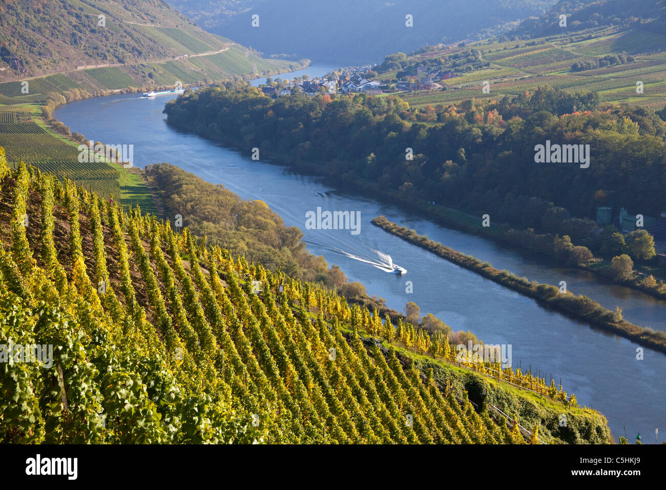 Mosel landschaften hi-res stock photography and images - Alamy