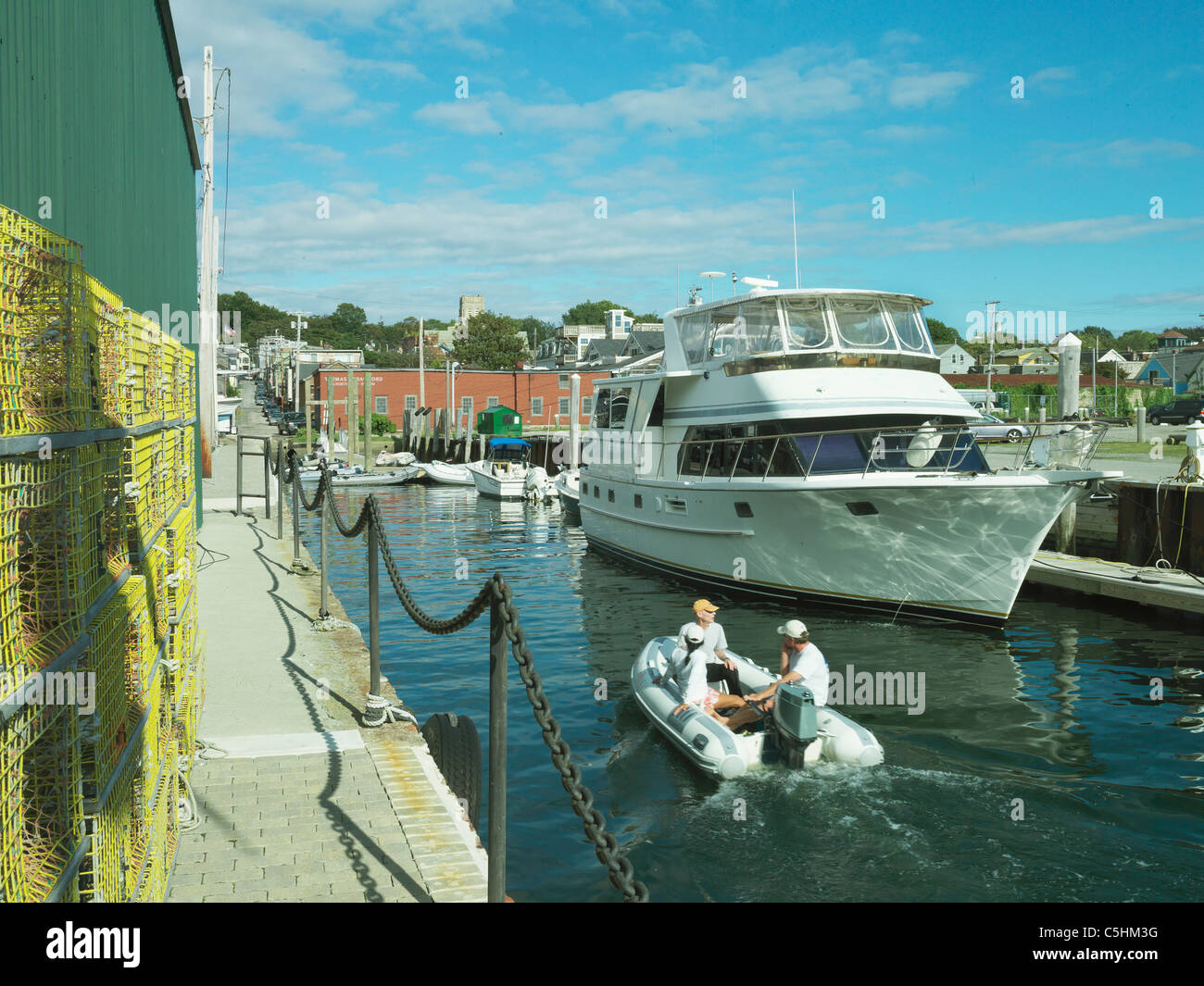 boats in dock Stock Photo - Alamy