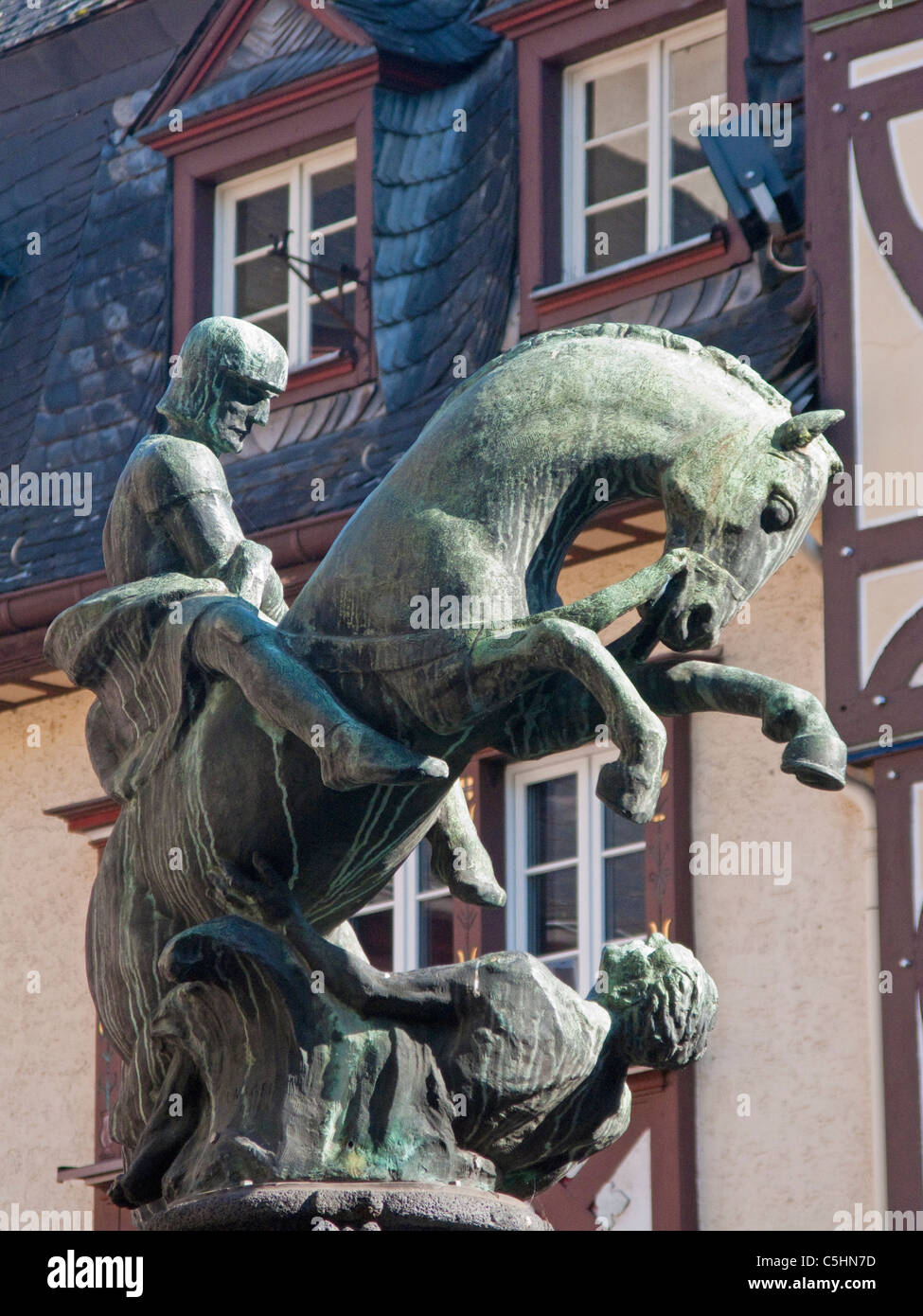 Historischer Brunnen, Statue des heiligen Martin, Cochem, Holy saint ...