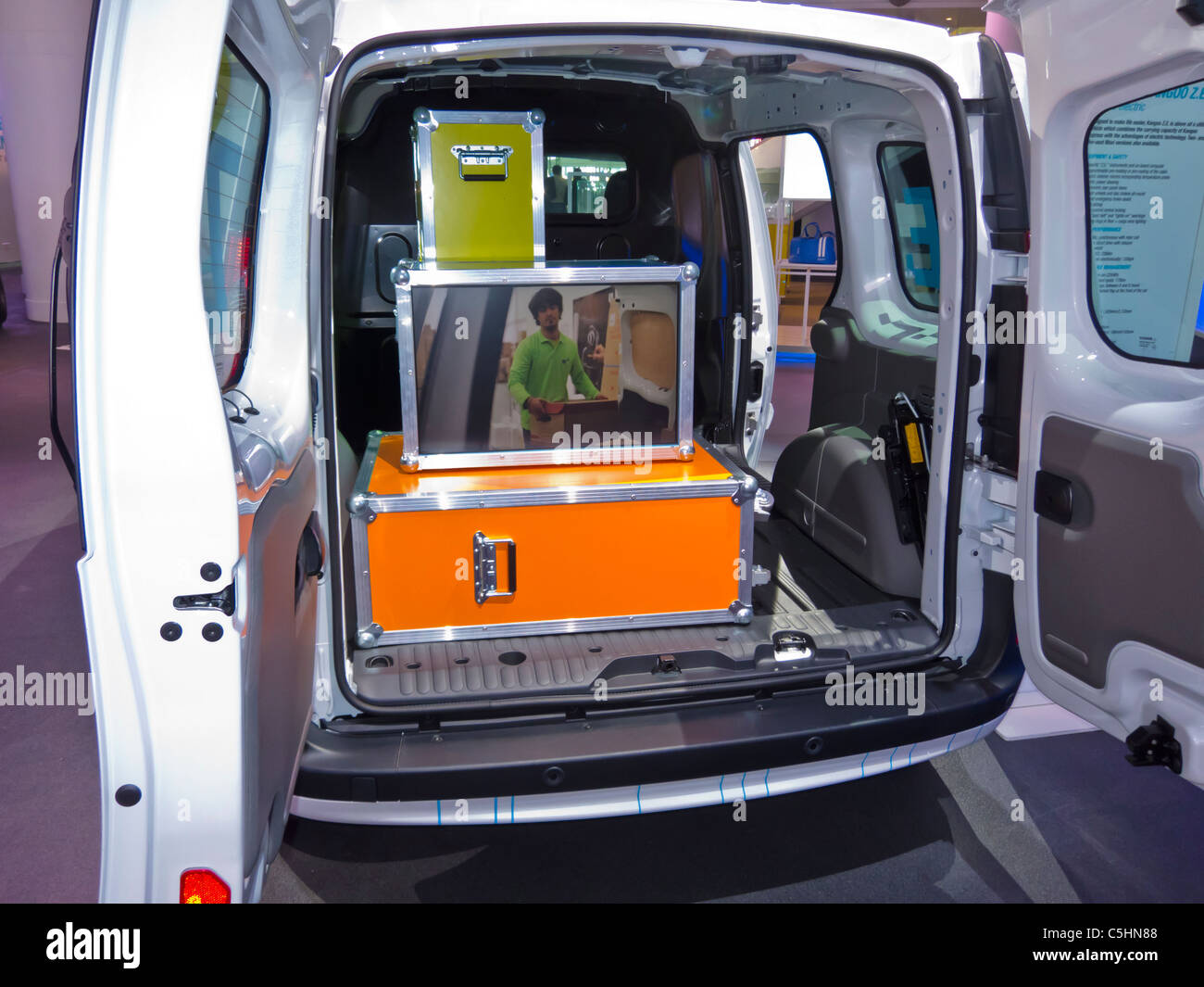 Rear doors modern electric car hi-res stock photography and images - Alamy