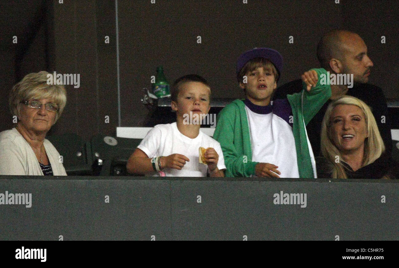 SANDRA BECKHAM CRUZ BECKHAM ROMEO BECKHAM JOANNE BECKHAM LA GALAXY V ...