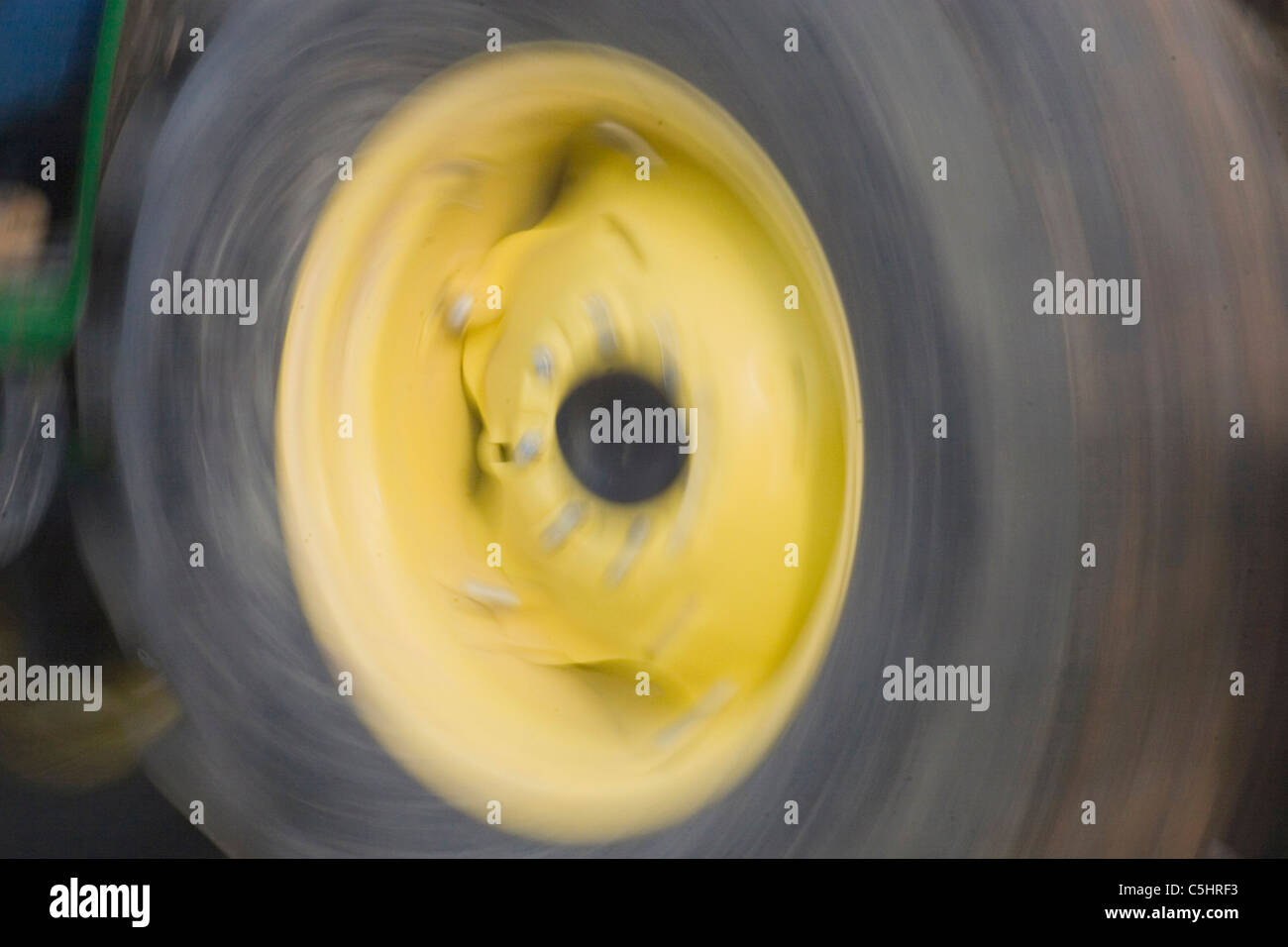 Vehicle wheels turning on dirt in Tucson, Arizona Stock Photo - Alamy