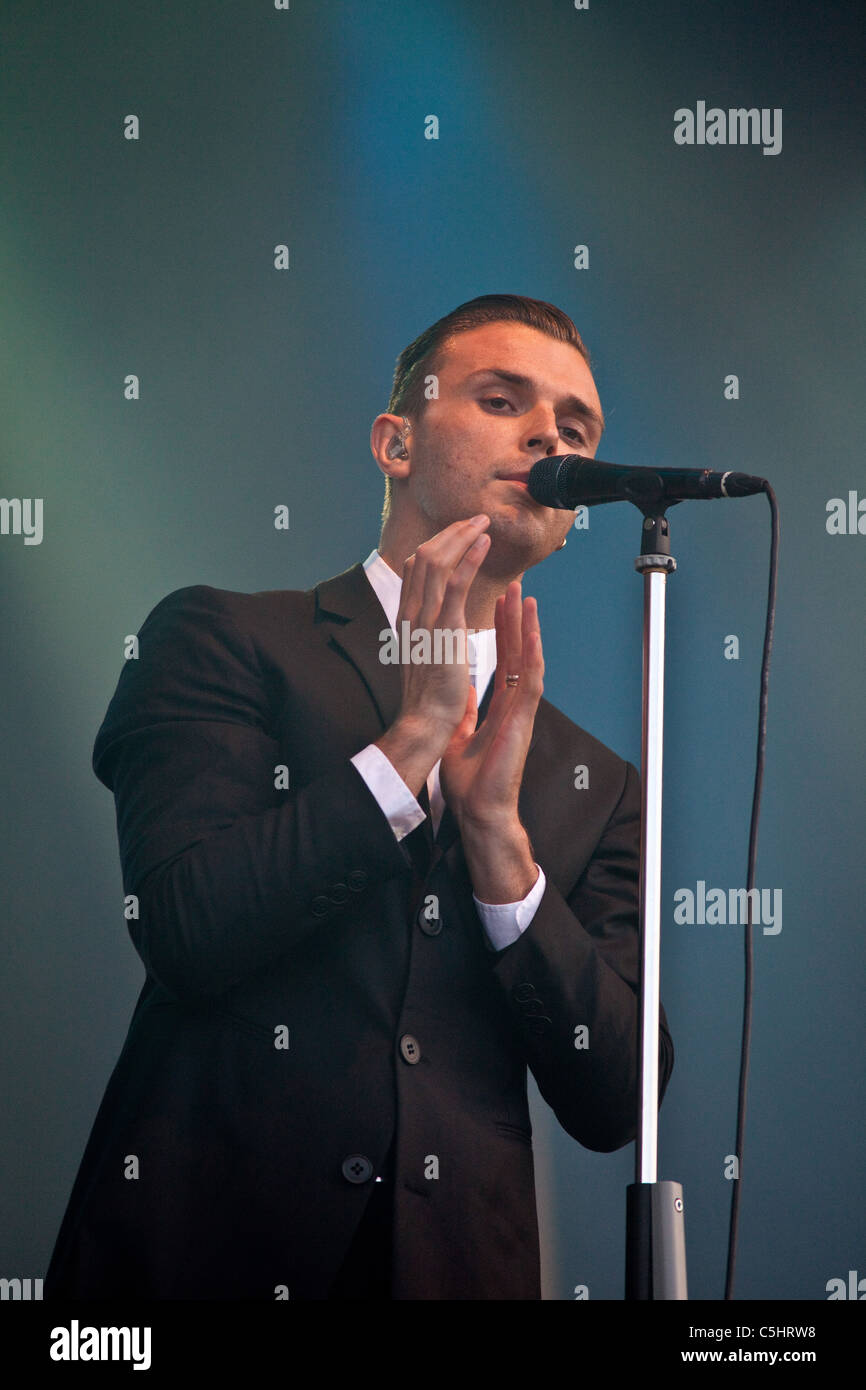 Hurts band hi-res stock photography and images - Alamy