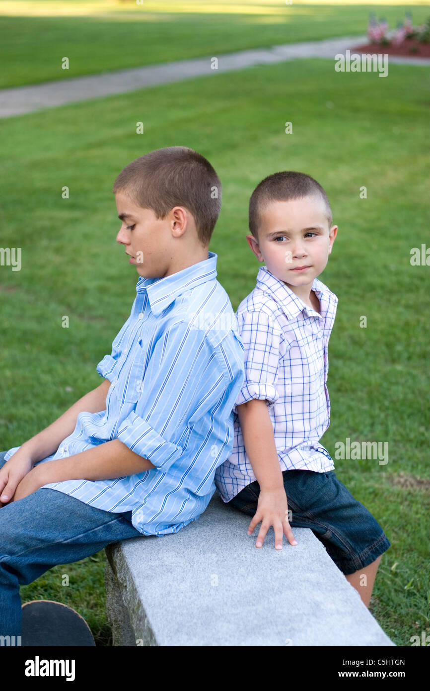 Tw brothers hi-res stock photography and images - Alamy