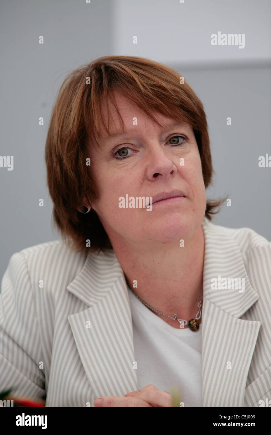 Caroline spelman mp hi-res stock photography and images - Alamy