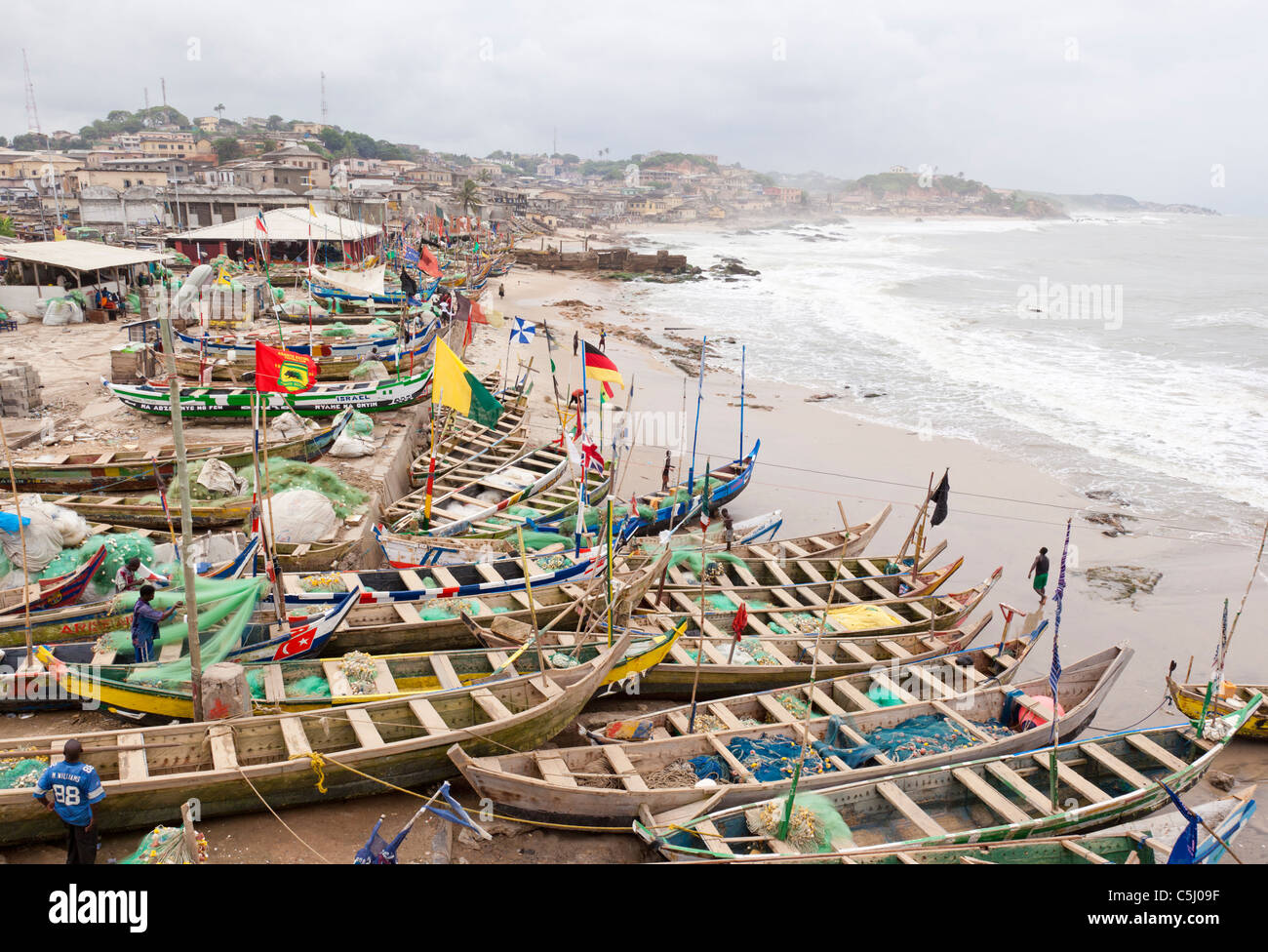 Pirogue mast boat hi-res stock photography and images - Alamy