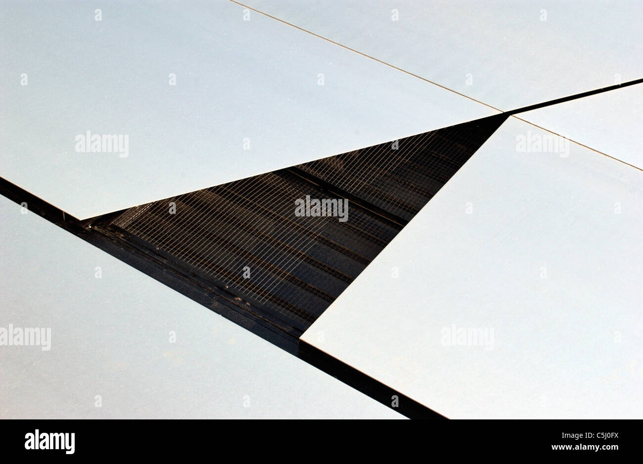 Sheet metal panels hi-res stock photography and images - Alamy