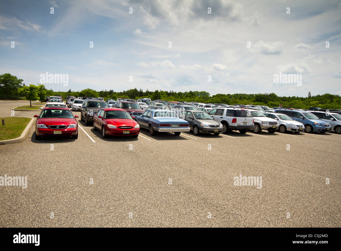 Full parking lot hi-res stock photography and images - Alamy