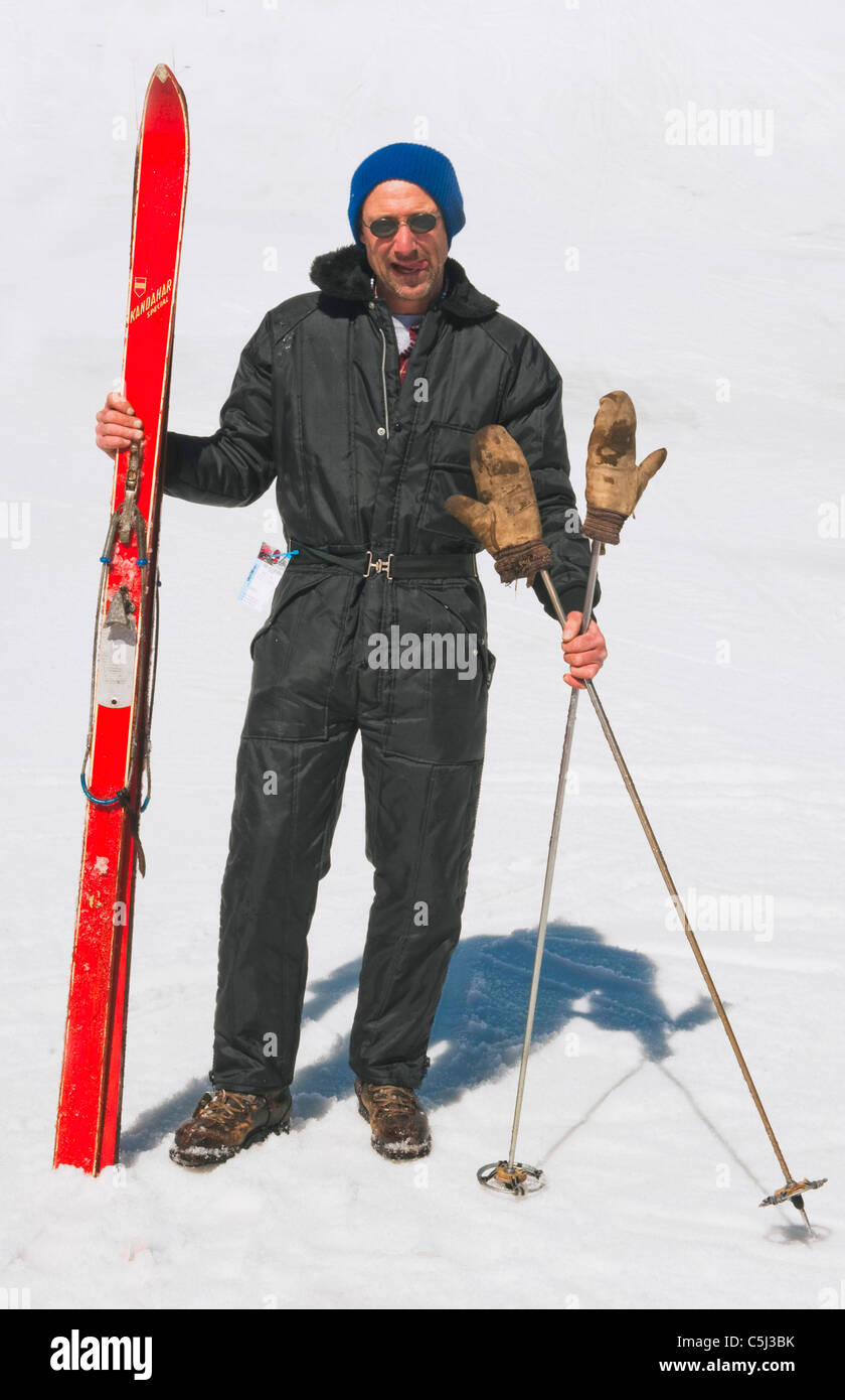 old ski fashion on mountain Stock Photo - Alamy