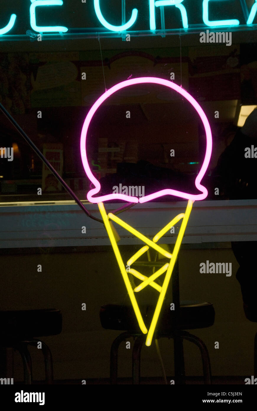Neon ice cream cone sign hi-res stock photography and images - Alamy