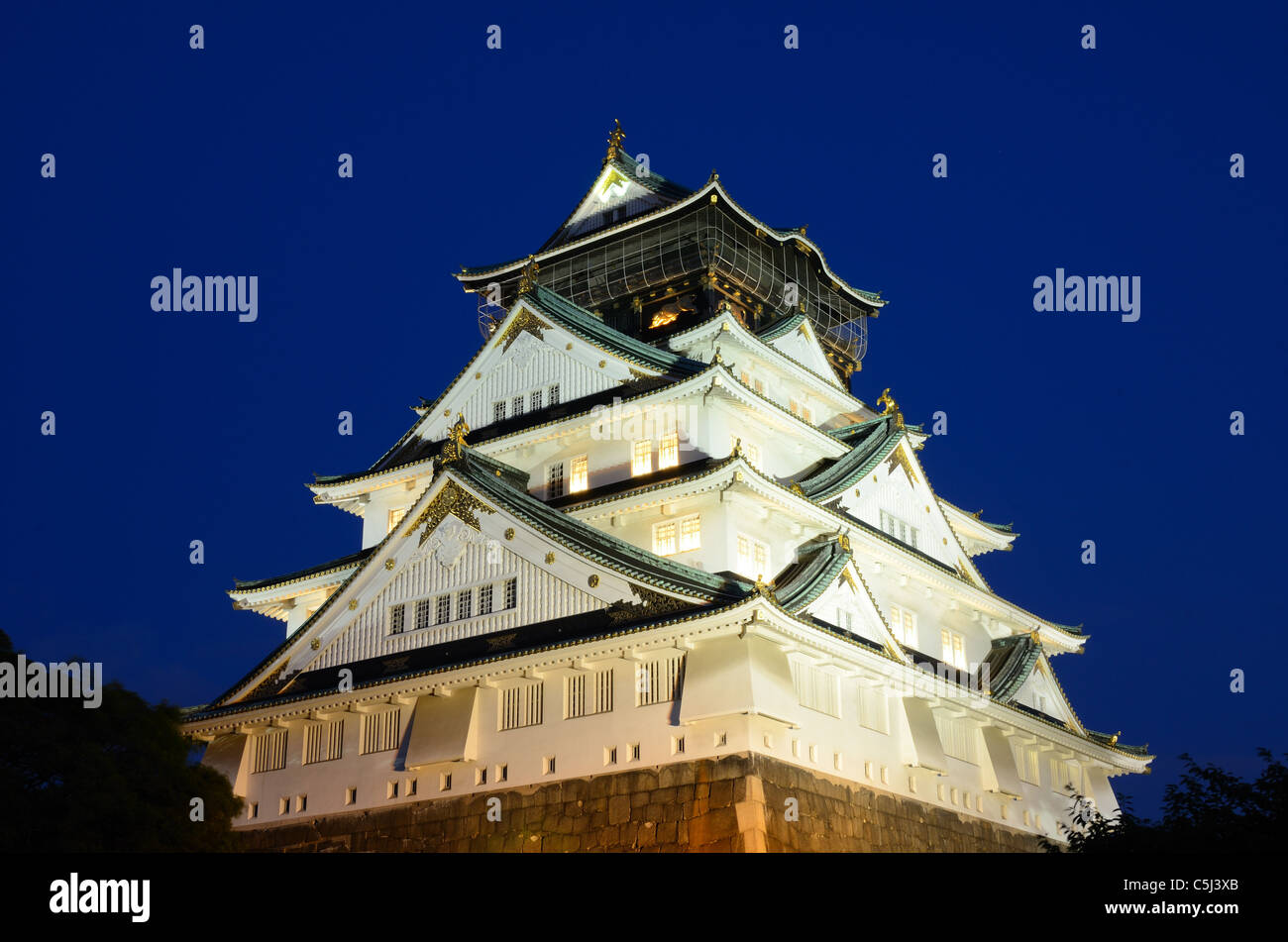 Osaka Castle in Osaka, Japan Stock Photo - Alamy