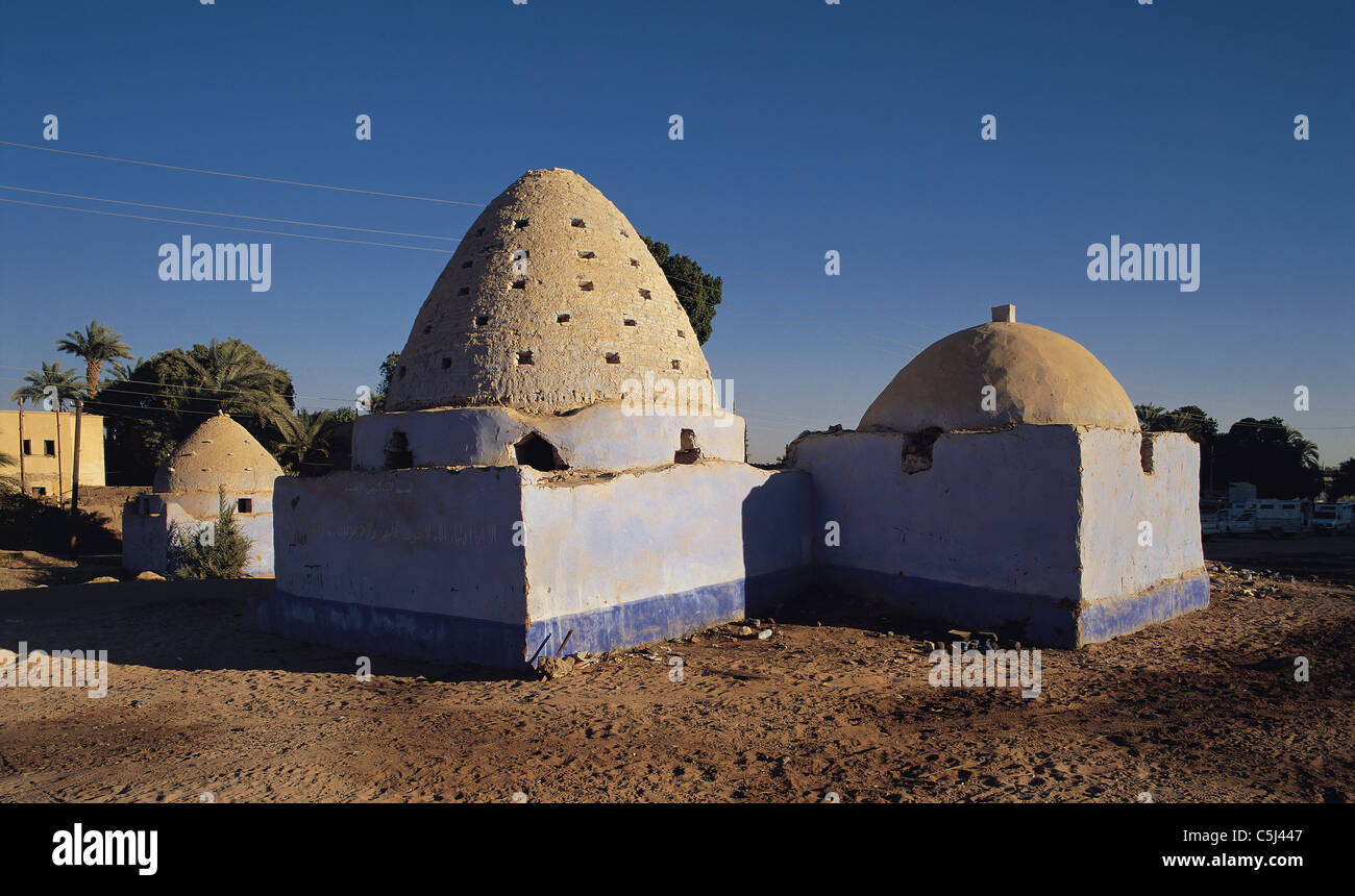 Tradional Nubian house at Aswan, southern Egypt Stock Photo - Alamy