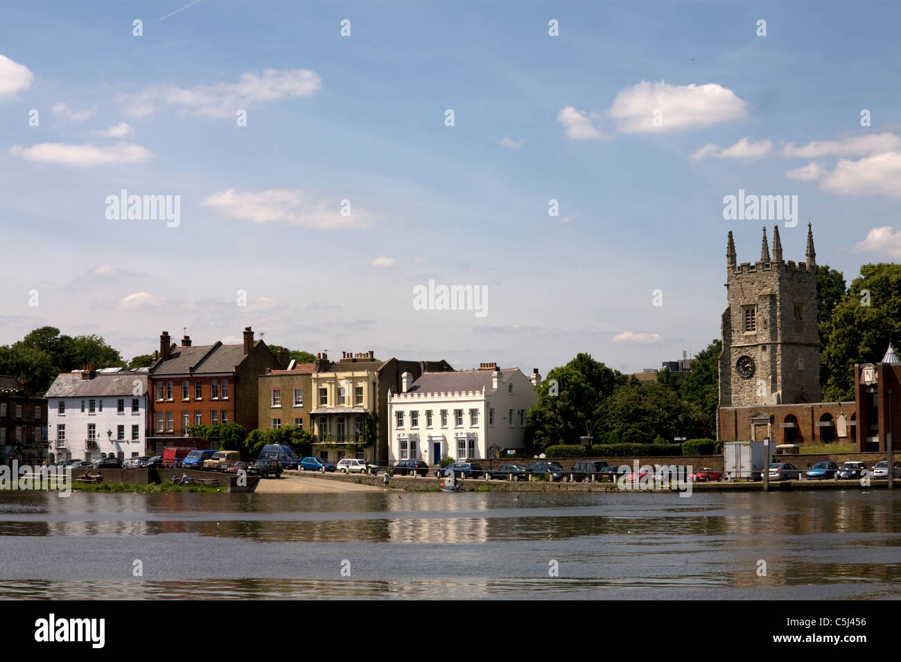 Isleworth hi-res stock photography and images - Alamy