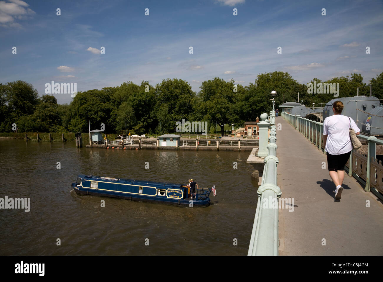 Richmond lock bridge hi-res stock photography and images - Alamy