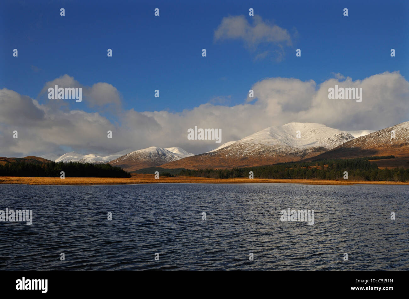Blackmount mountain range hi-res stock photography and images - Alamy
