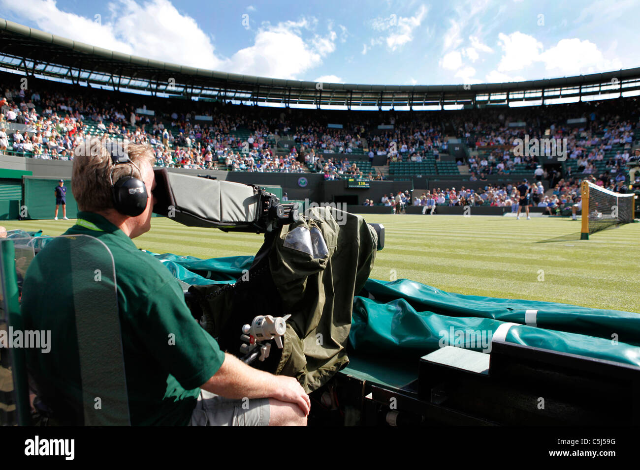 Courts television hi-res stock photography and images - Alamy