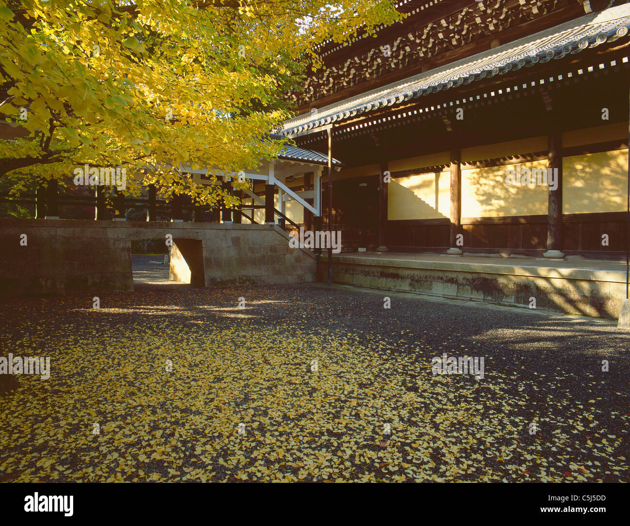 Shrine by the nanzenji temple hi-res stock photography and images - Alamy